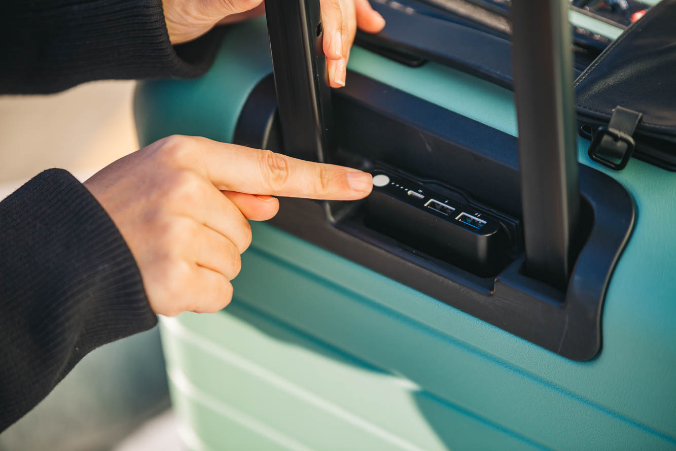 The Must-Have "Away" Suitcase for the Techie Traveler - Travel Pockets