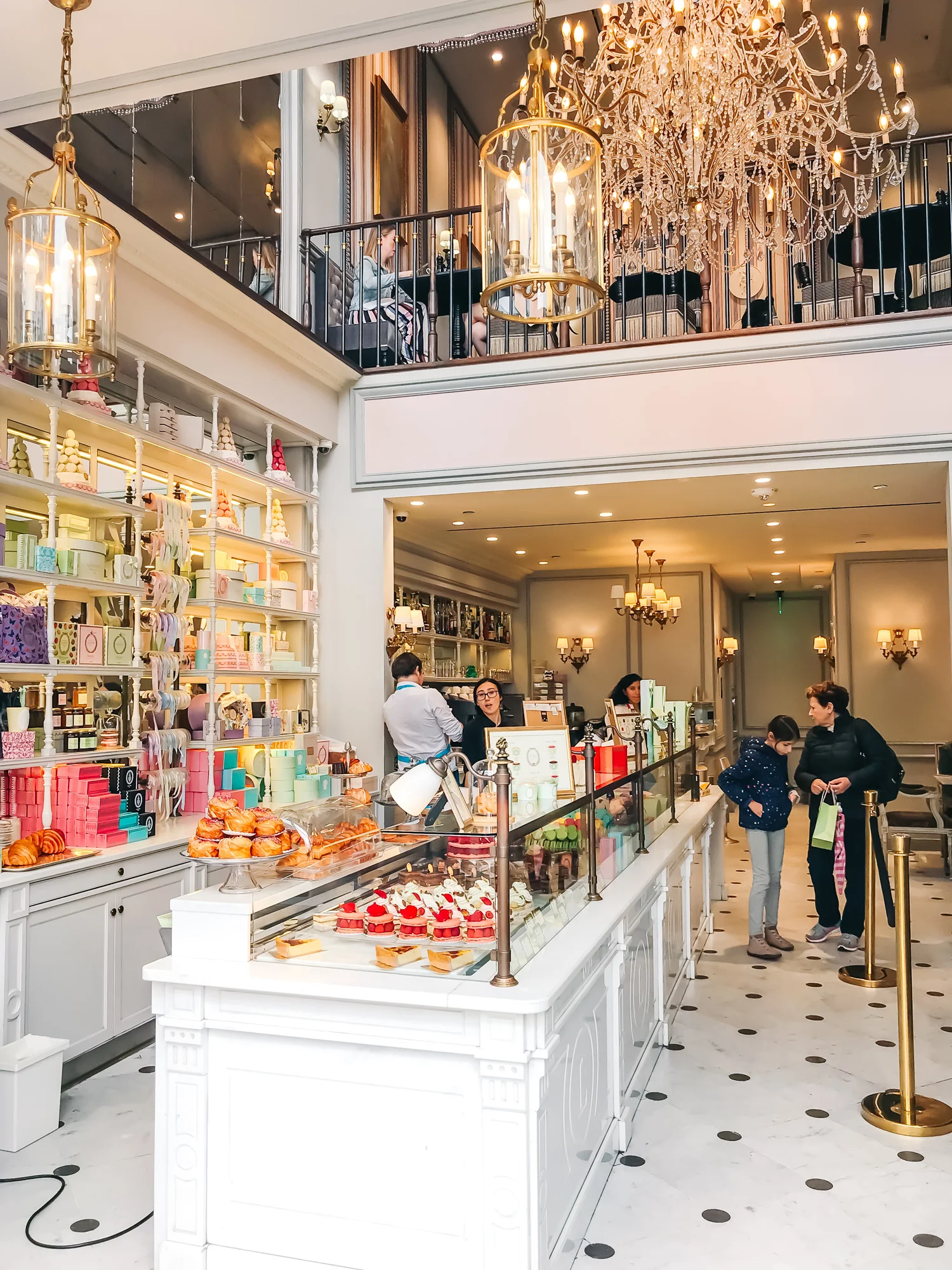 Why Everyone Comes to Shop and Hang Out at The Grove in Los Angeles ...