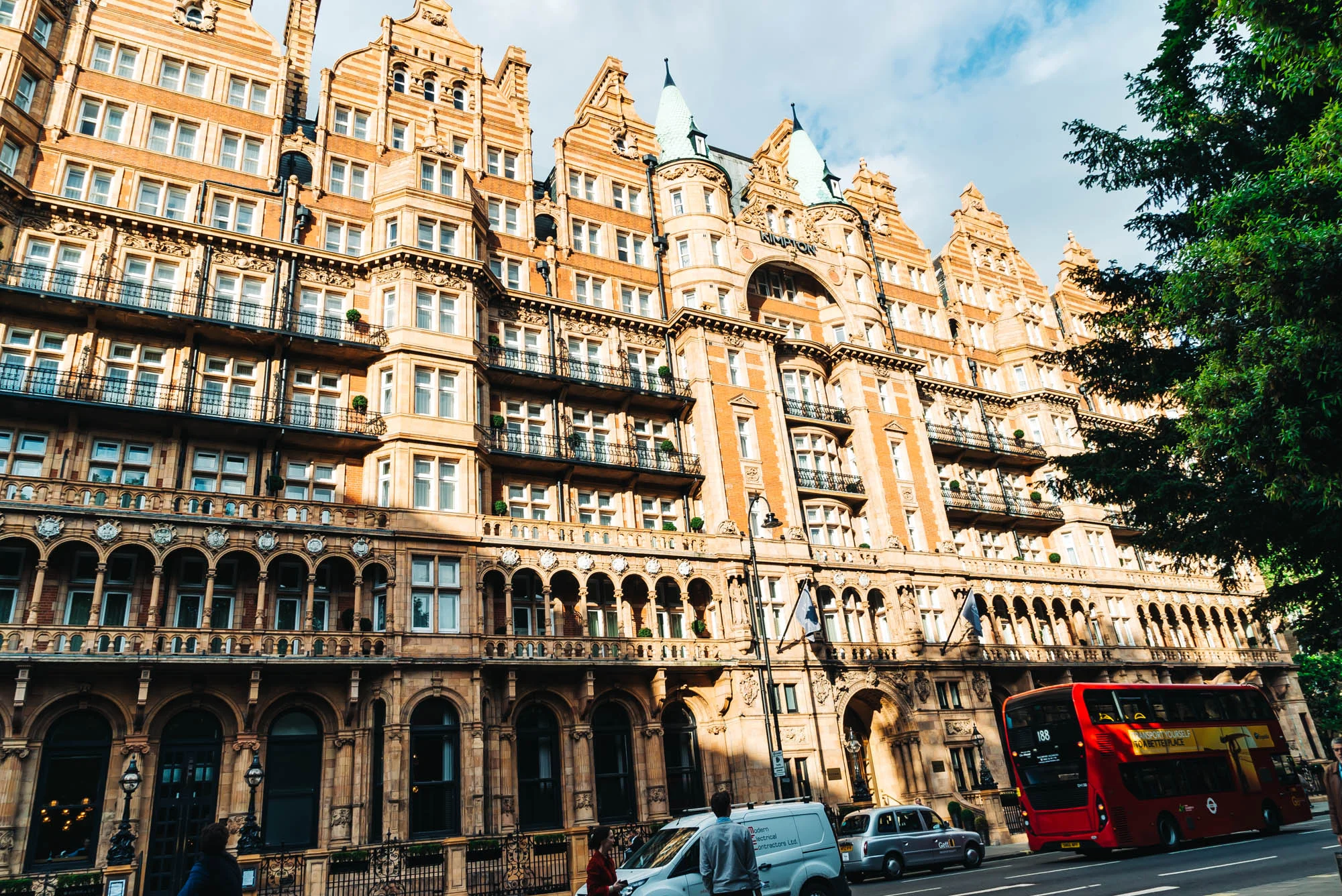 Our Luxurious Hotel Experience at Kimpton Fitzroy London - Travel Pockets