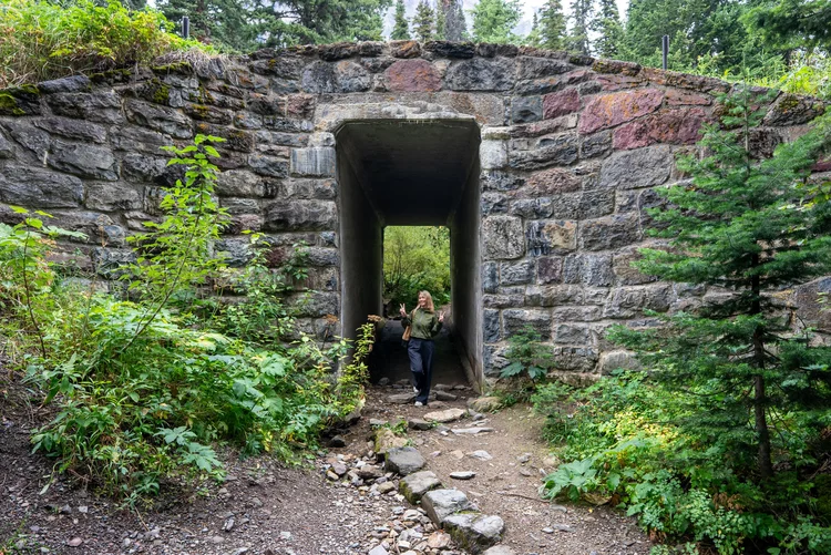 Is the Red Bus Tour at Glacier National Park Worth It? An Honest Review ...