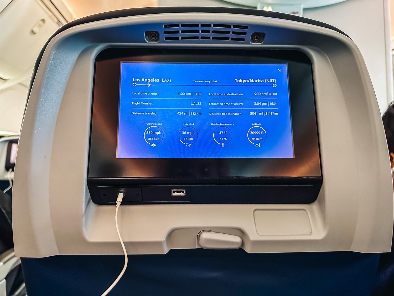 United Economy and Economy Plus Experience from LAX to NRT - Travel Pockets