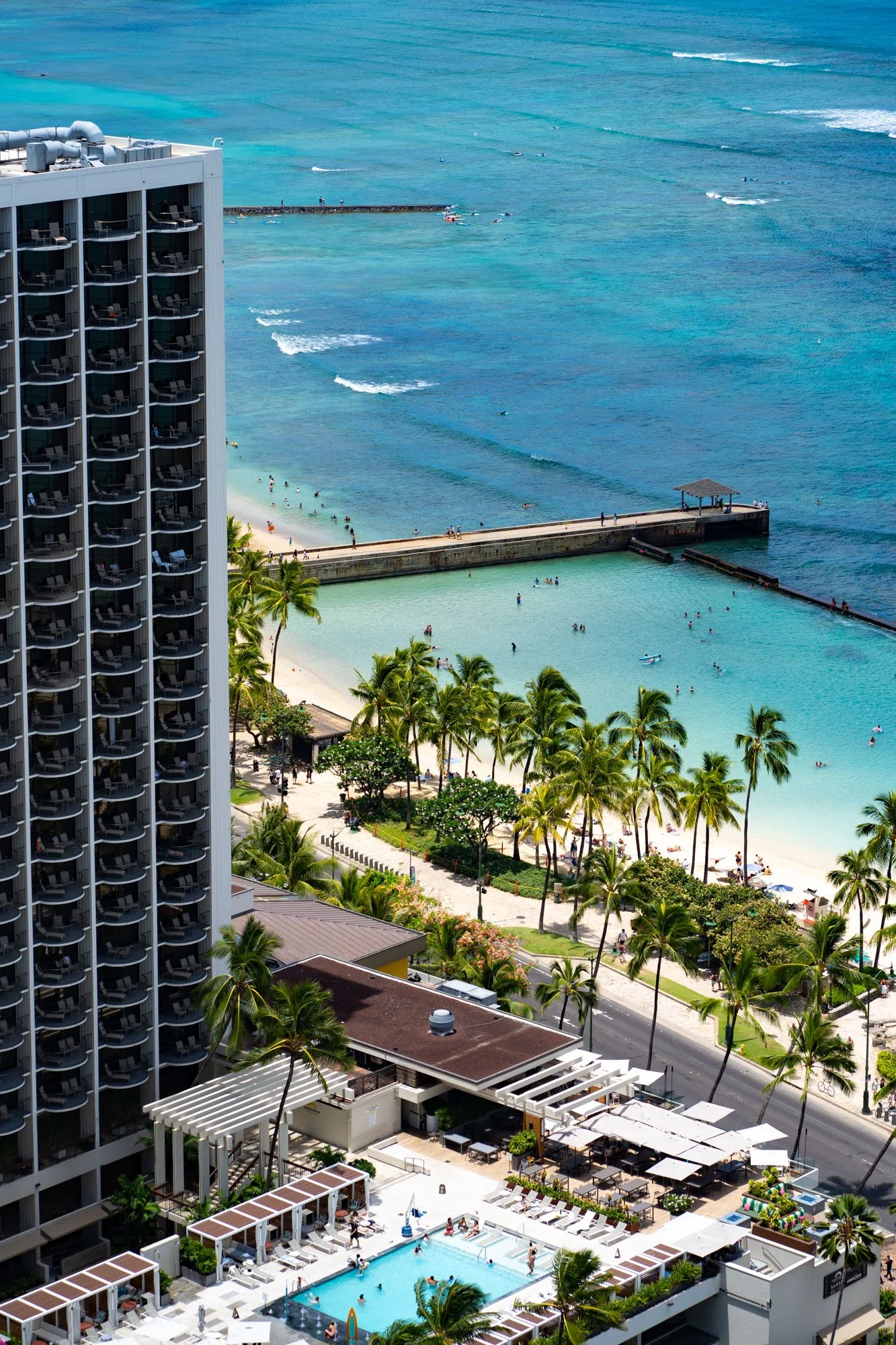 Alohilani Resort Waikiki Beach - Amplify Your Aloha Review - Travel Pockets