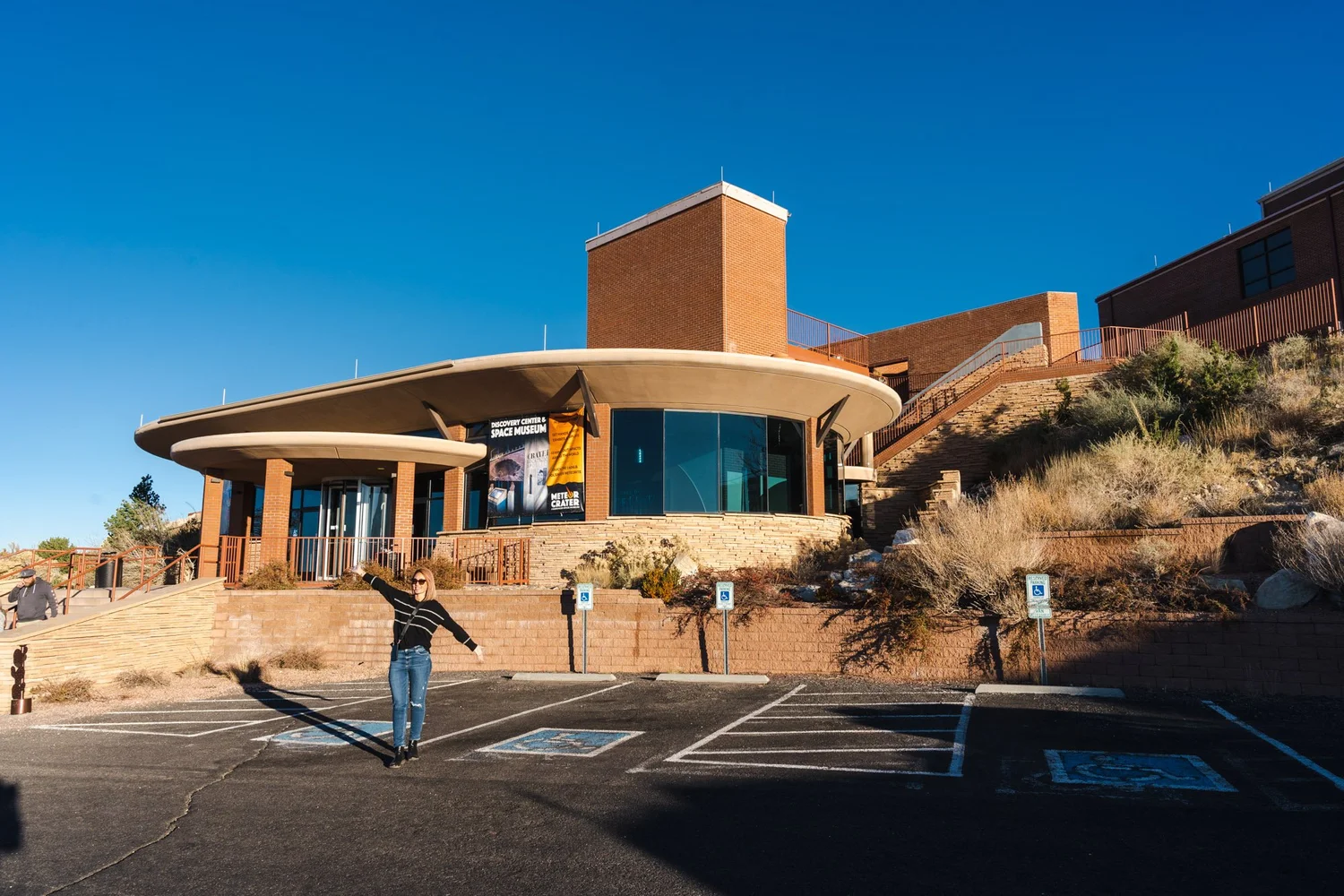 How to Visit The Meteor Crater and Barringer Space Museum in Arizona ...