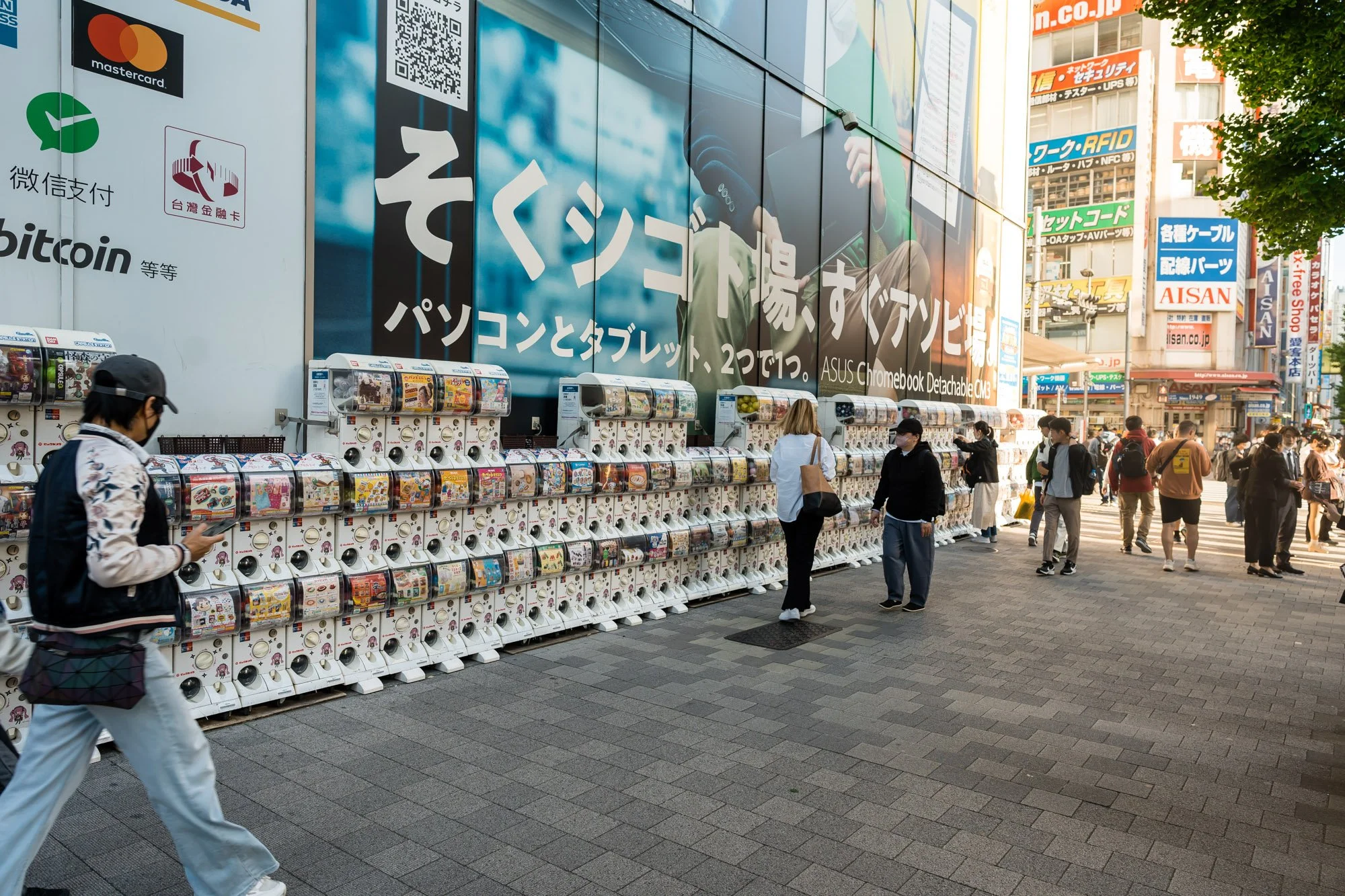 A Complete Guide to the World’s Largest Gashapon Store in Japan ...