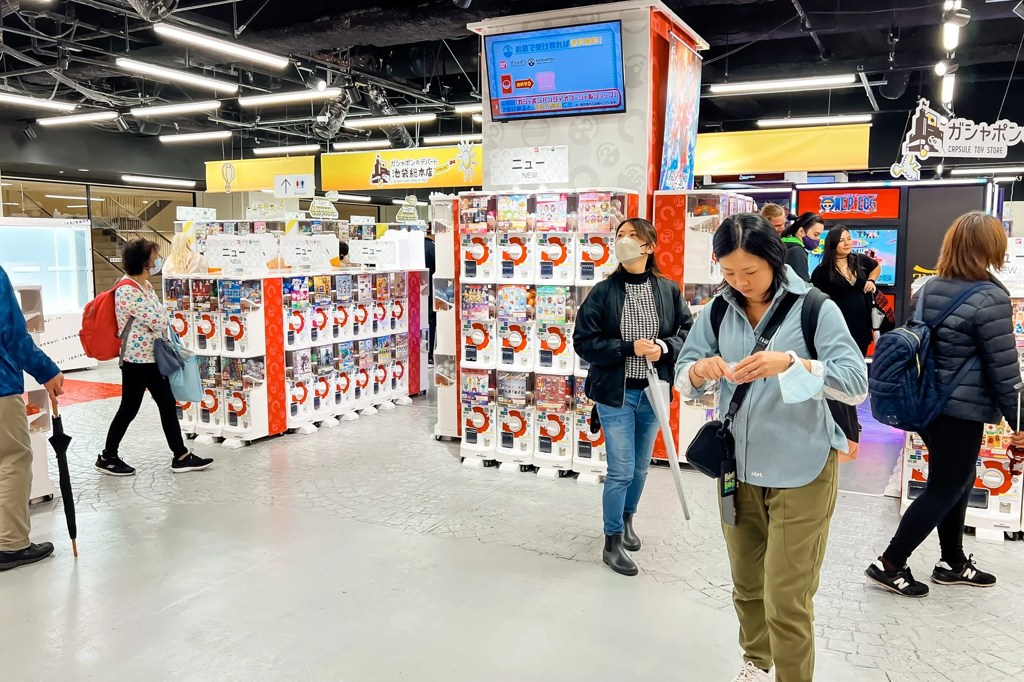 A Complete Guide to the World’s Largest Gashapon Store in Japan ...