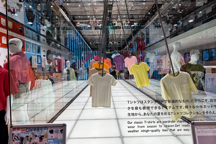 Get the Full Uniqlo Experience at Their Biggest 12-Story Flagship Store ...