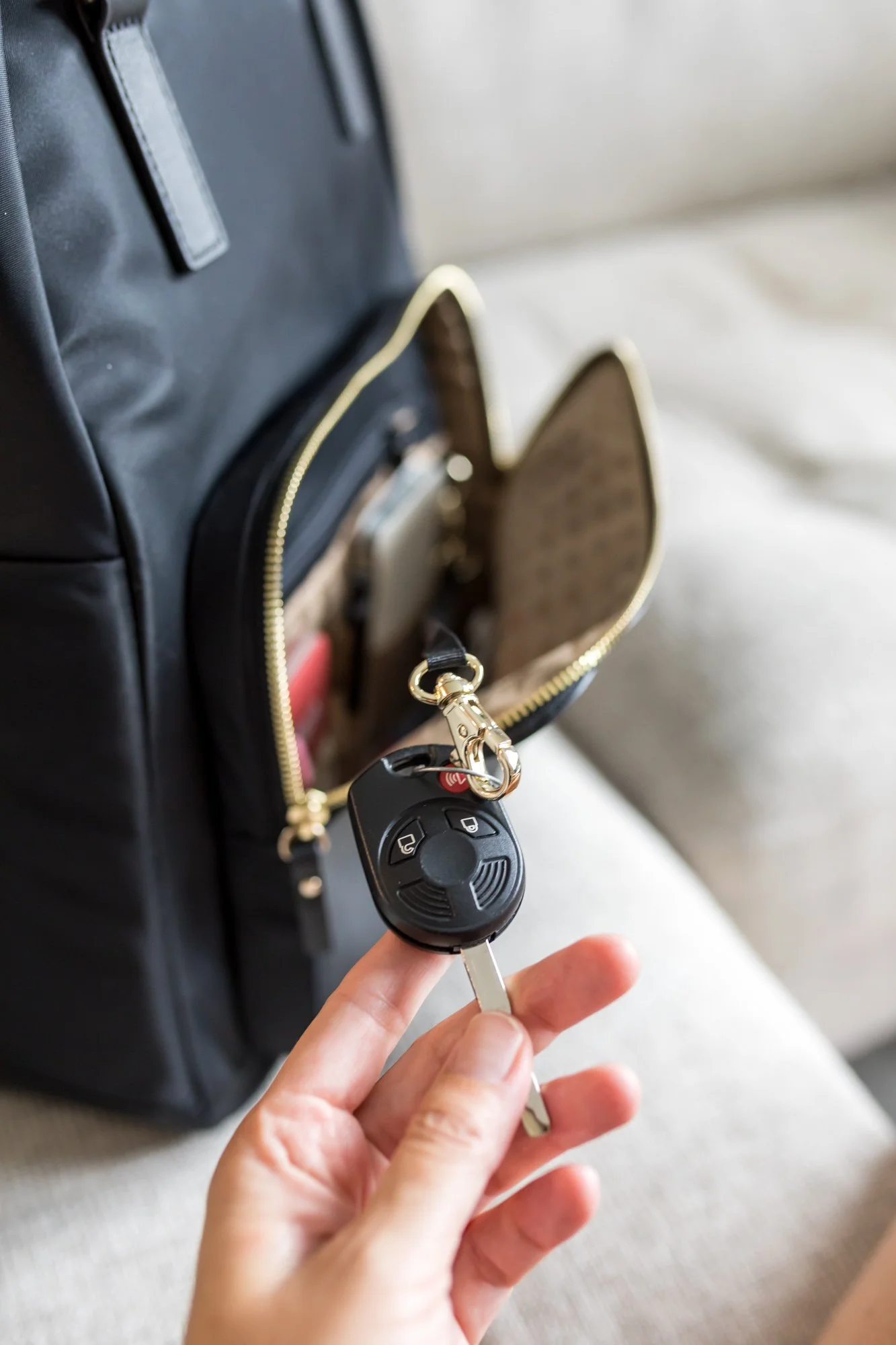 Lo & Sons Rowledge Review - The Stylish Women’s Laptop Backpack That ...