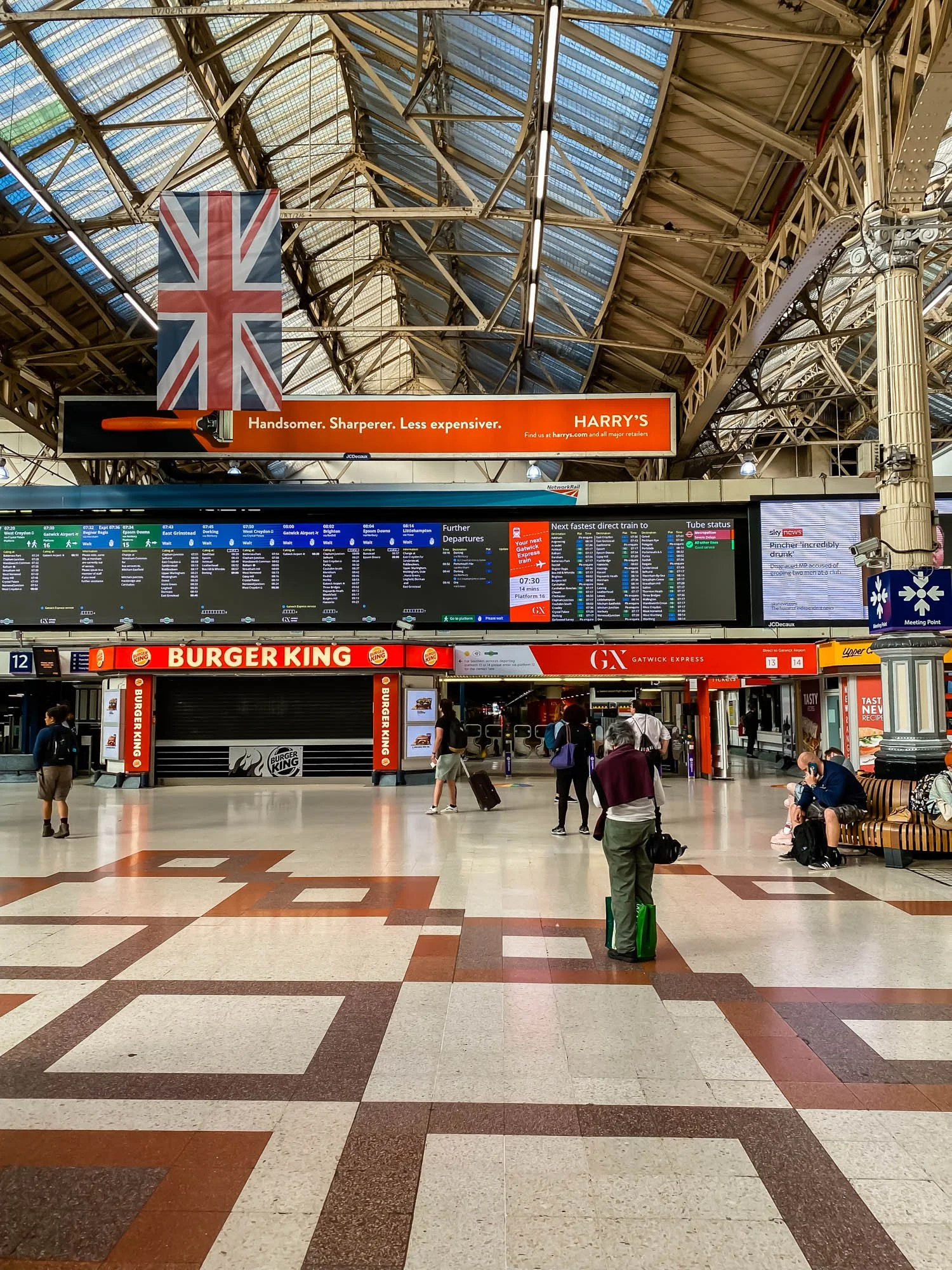 The Ultimate 3-Day London Itinerary Summer Travel Guide - Travel Pockets