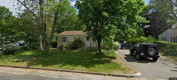 188 Moss Rd, Springfield, MA 01119 — Landmark Auction Co., LLC