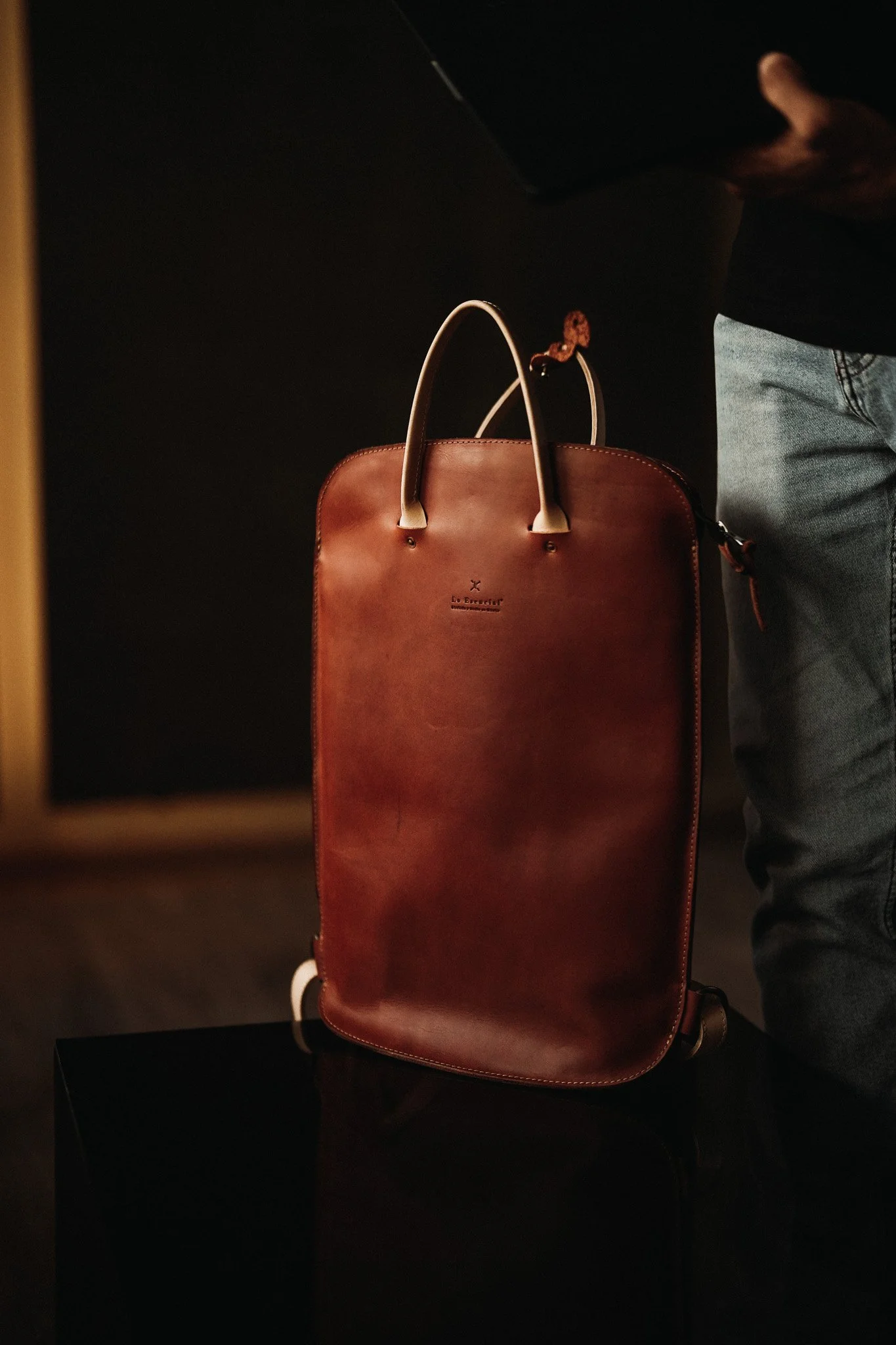 CASE Backpack — Lo Esencial