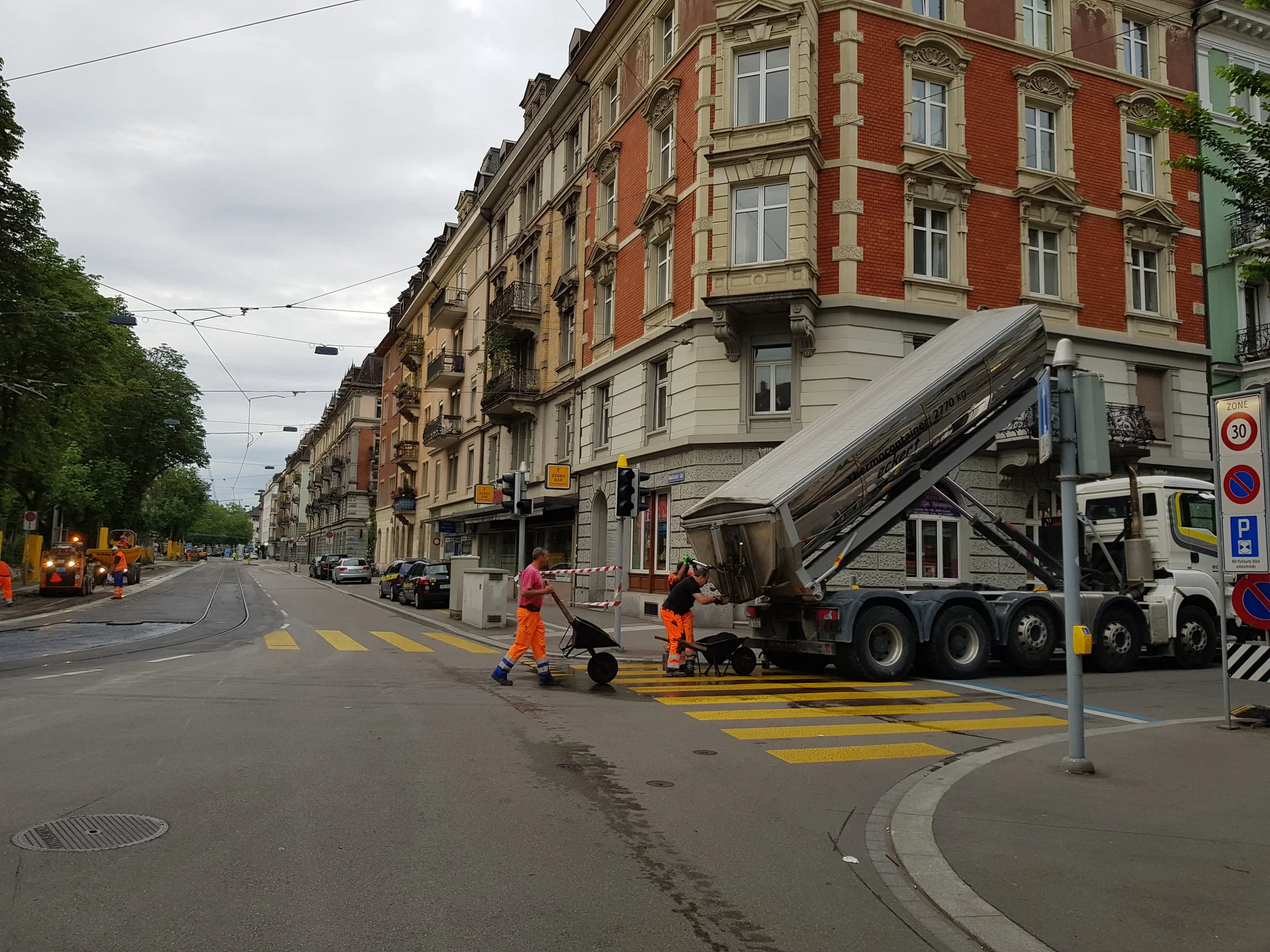 Strassenbau — Eckert Baulogistik AG