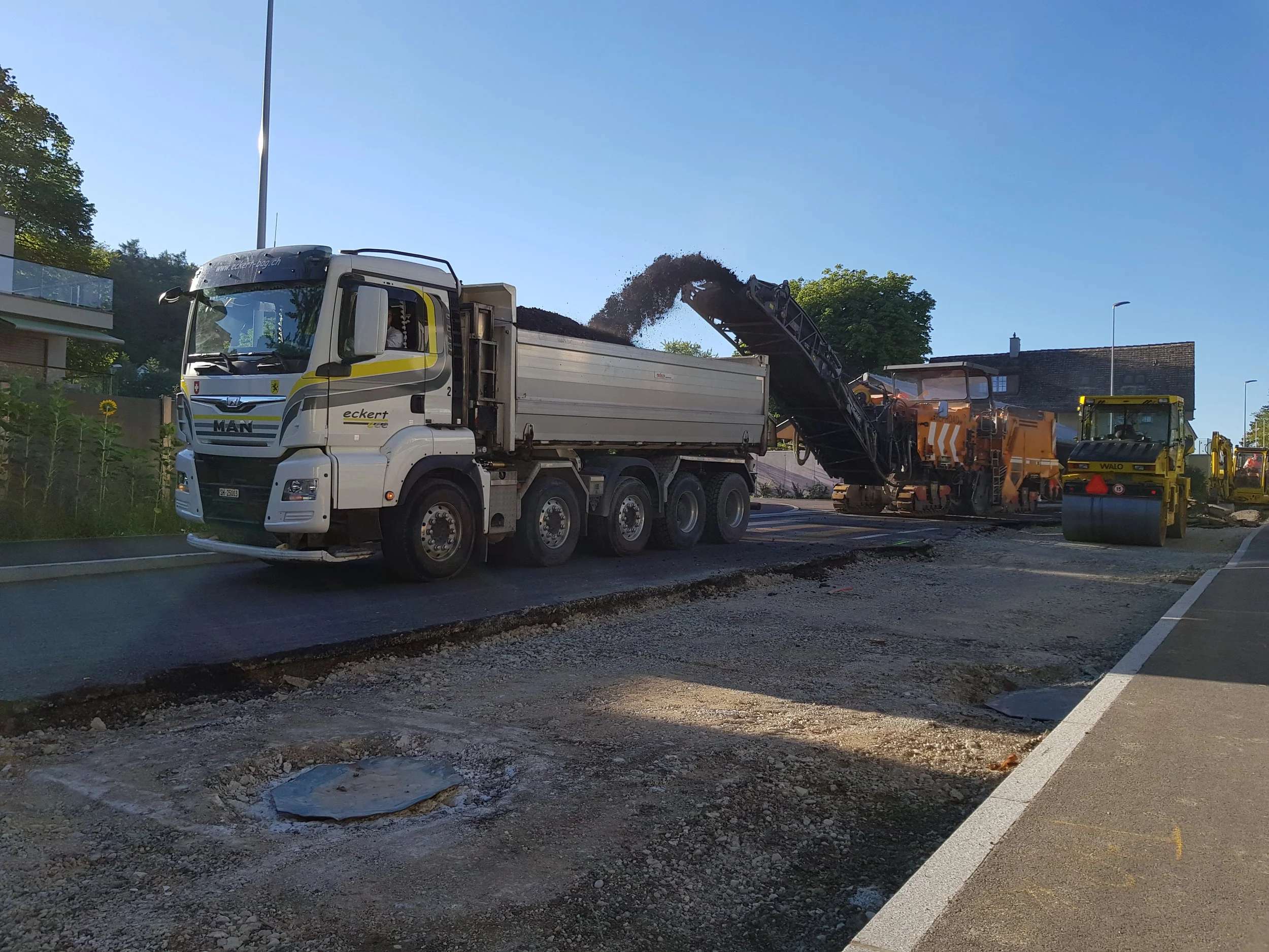 Strassenbau — Eckert Baulogistik AG