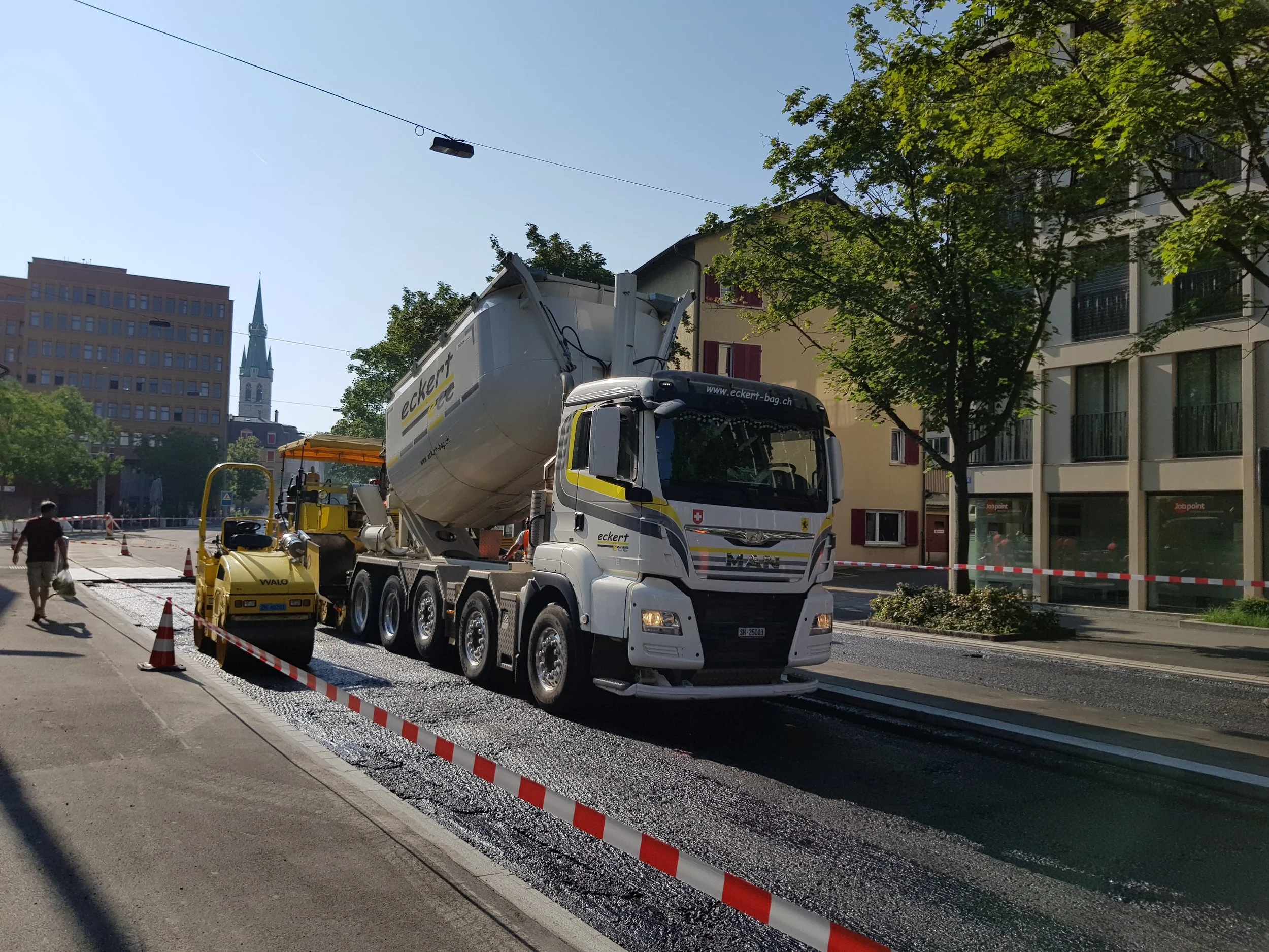 Strassenbau — Eckert Baulogistik AG