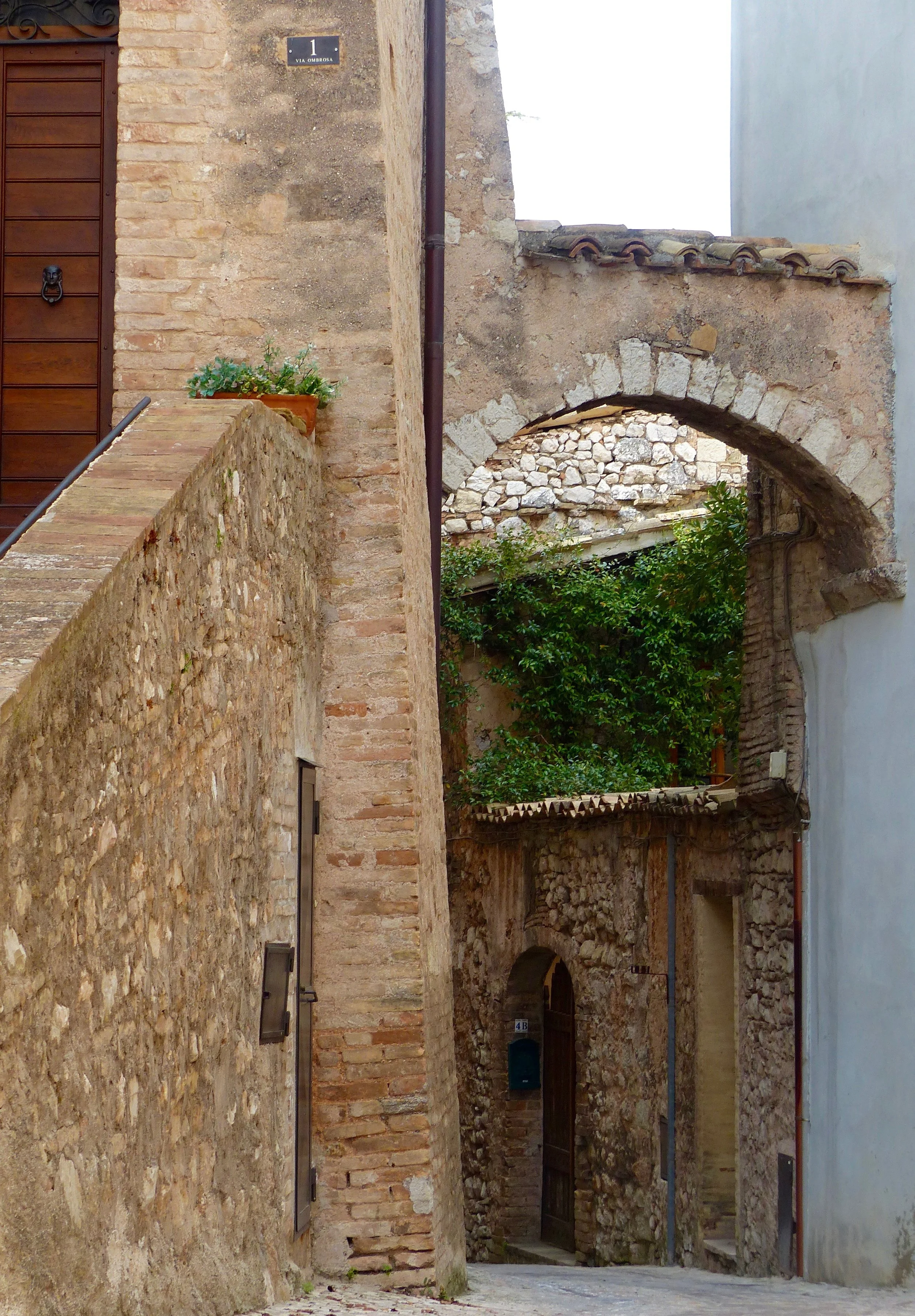 Pranzo in Trevi, Umbria — Michelle Damiani