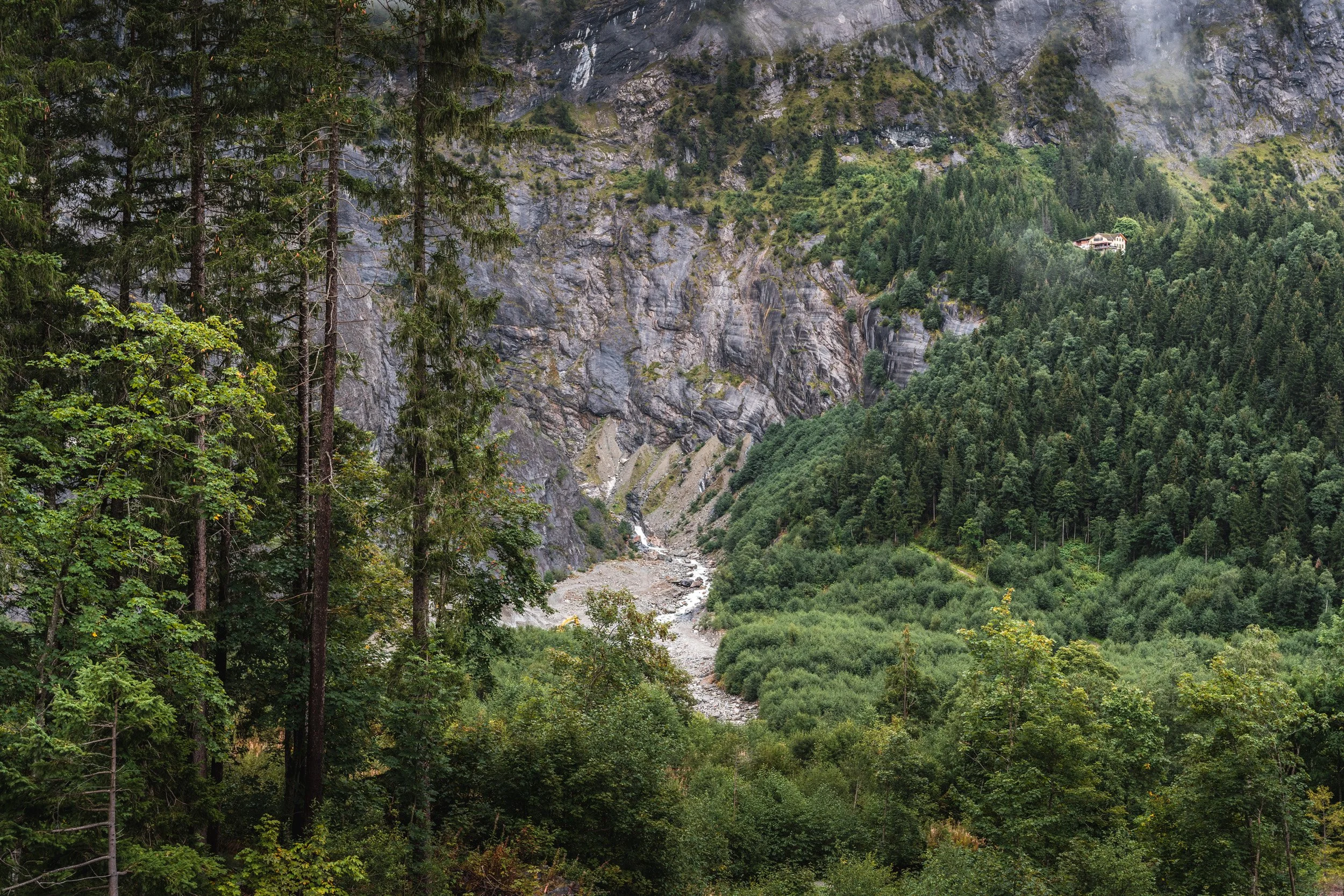 EXPLORING SWITZERLAND'S GRINDELWALD - DAY 2 & 3 Trying to go outside ...