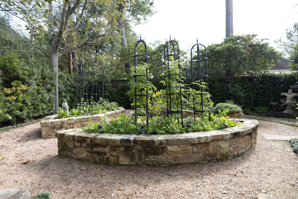 What Will Your Garden Look Like? What Material Will you Choose ...