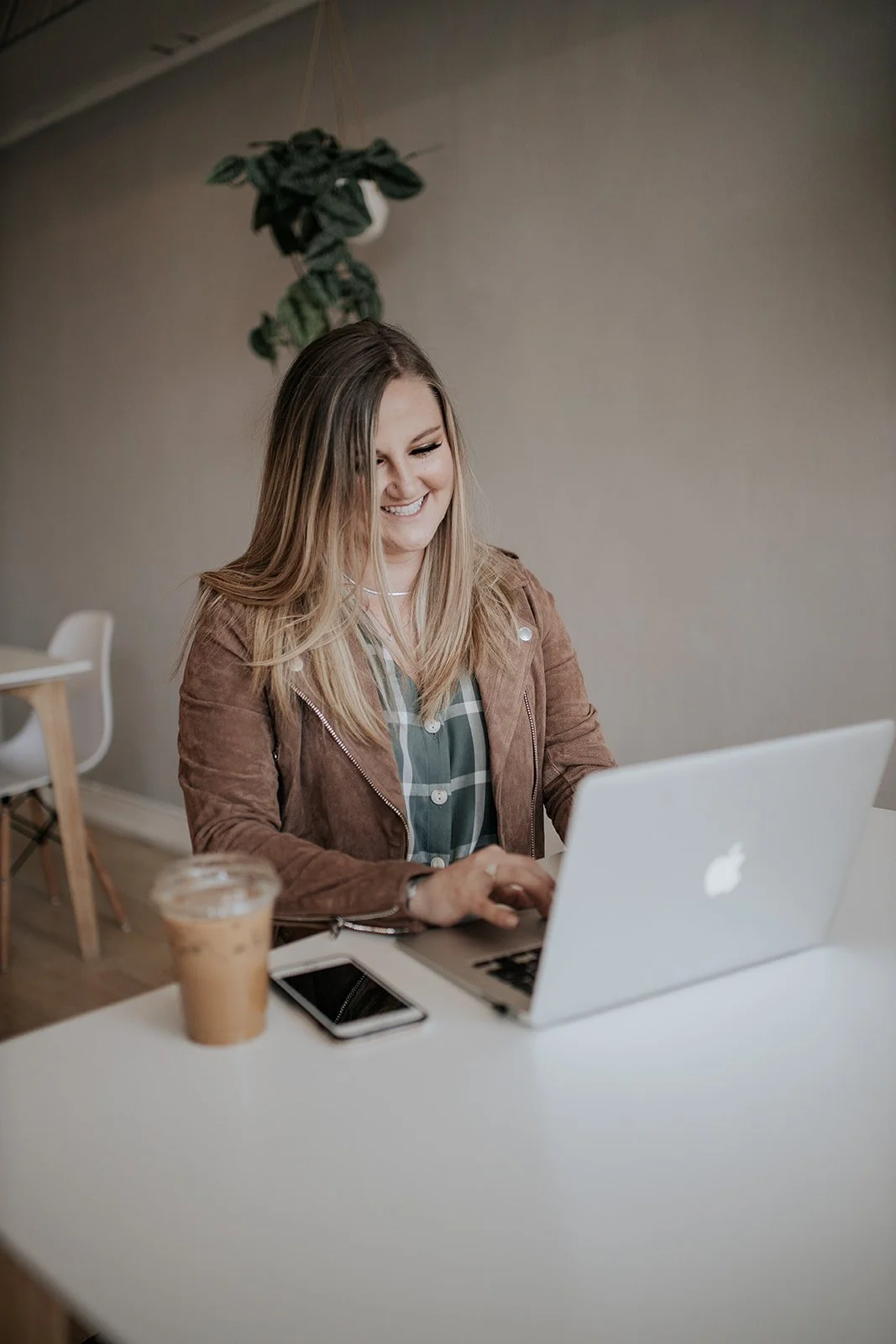 PORTRAITS — SARAH FOSS