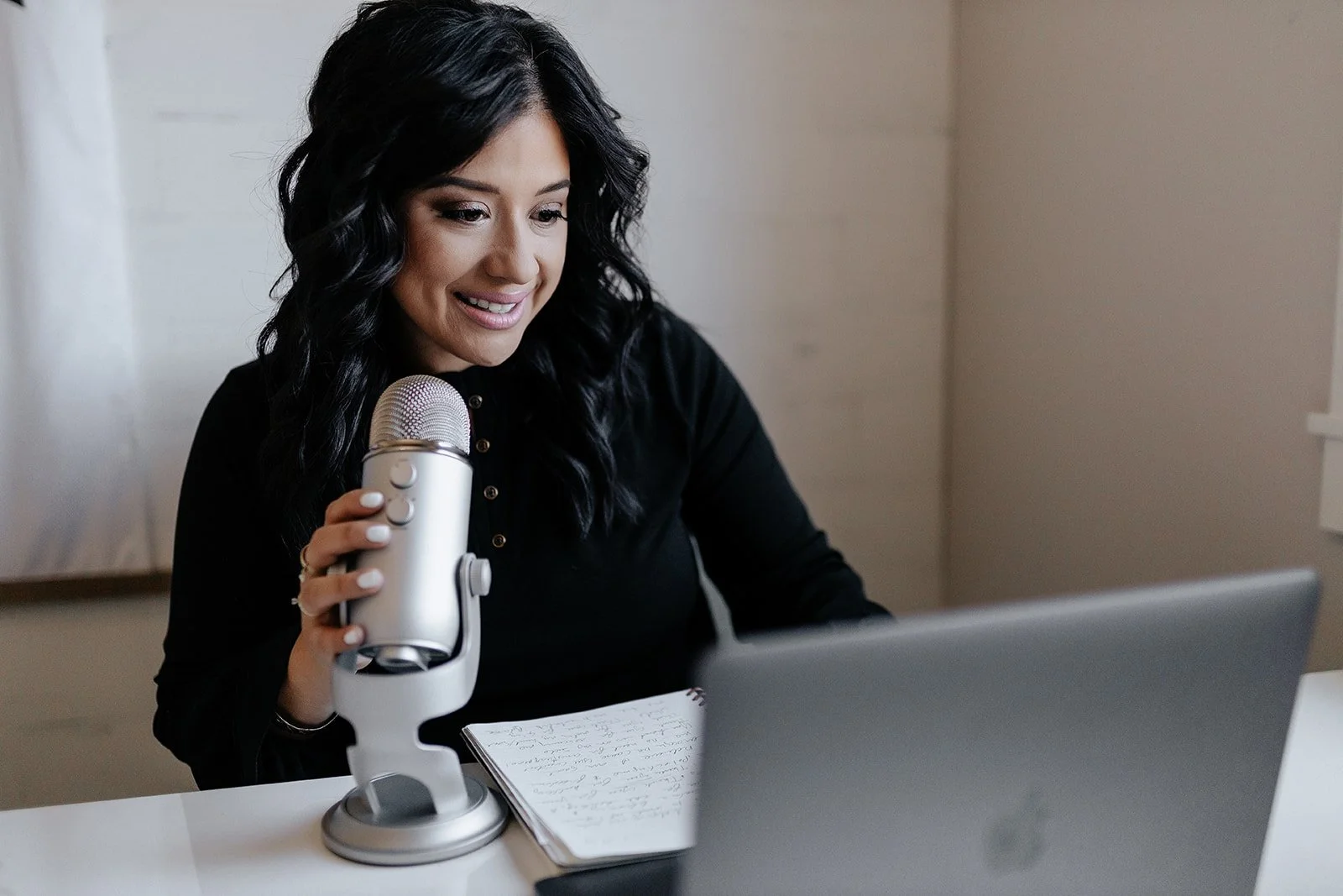 PORTRAITS — SARAH FOSS