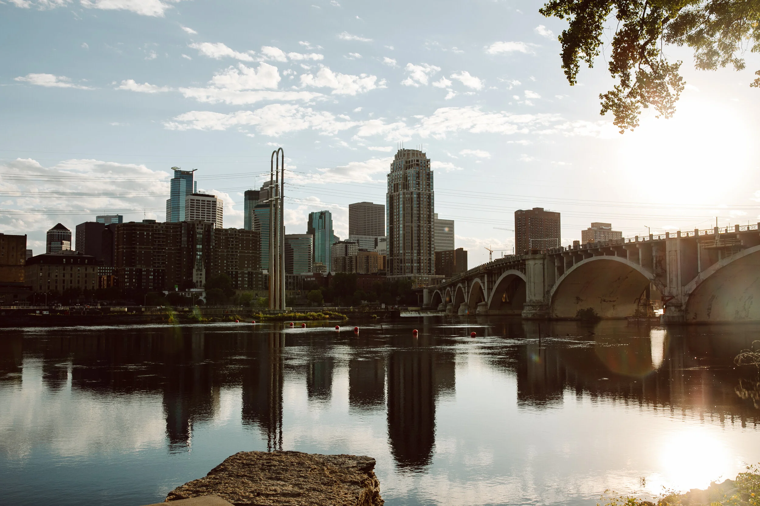 Downtown Minneapolis Elopement Inspiration On St. Anthony Main ...