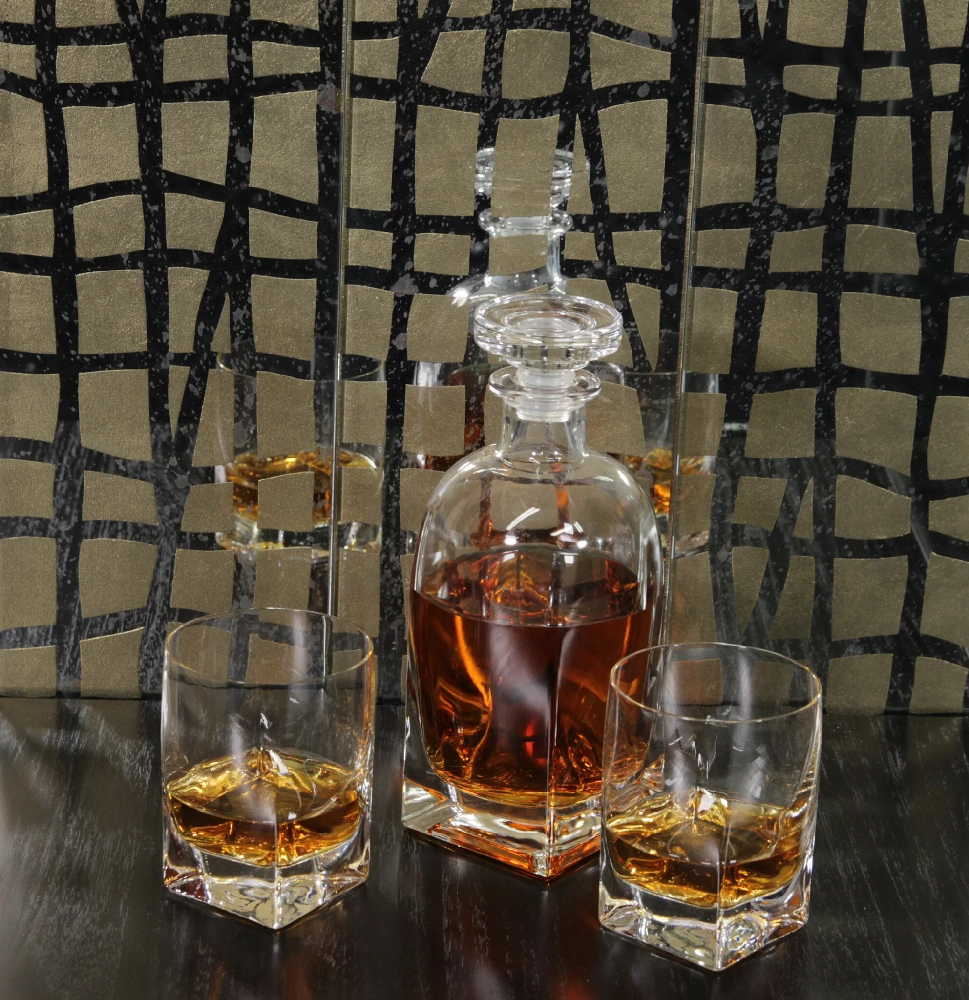 Artique Glass Studio Inc.