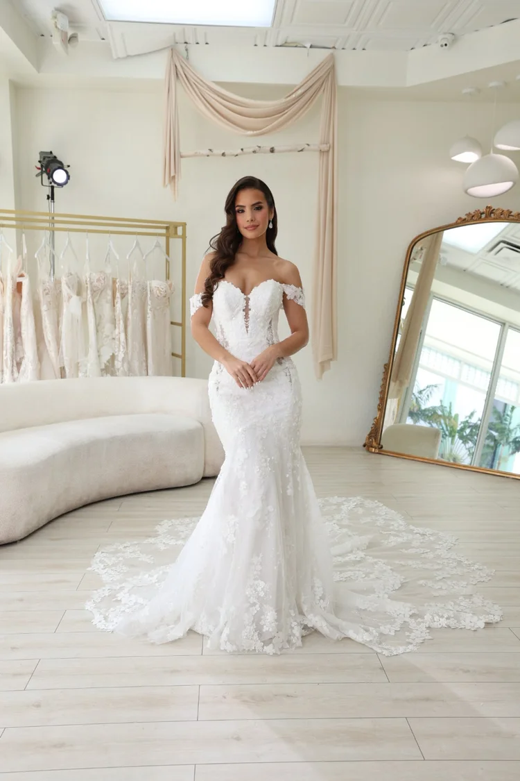 Brides of Florida wedding dresses in Miami Florida