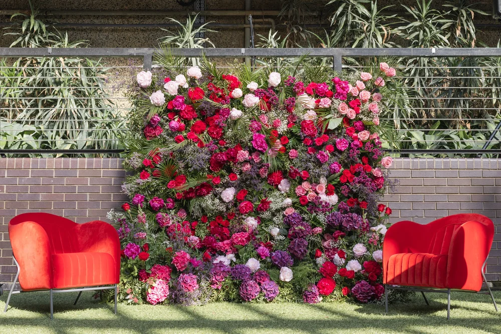 Wildly luxurious event floral design | Bloomologie Flowers
