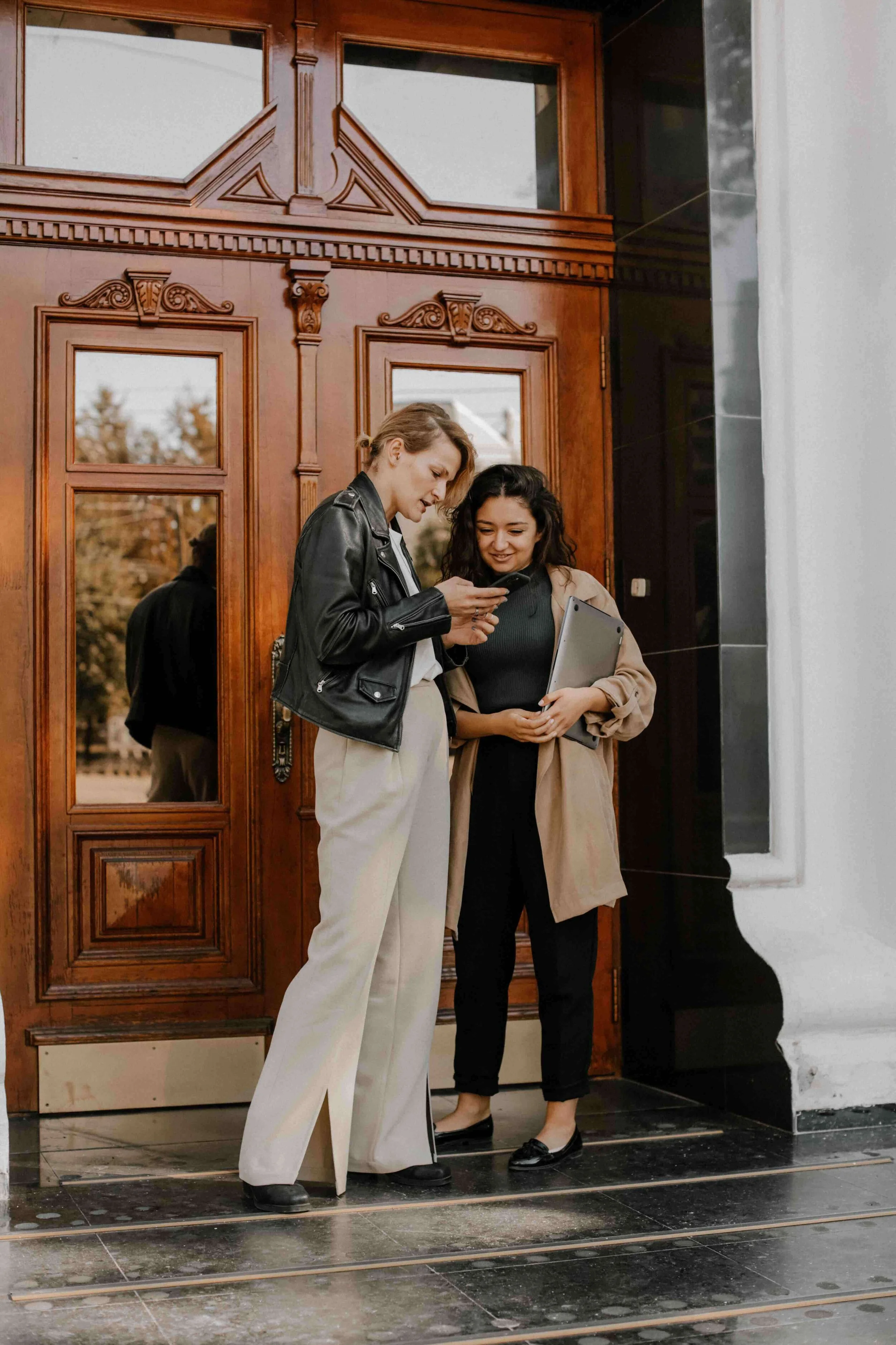 6 ways to collaborate with other creatives — Squaremuse