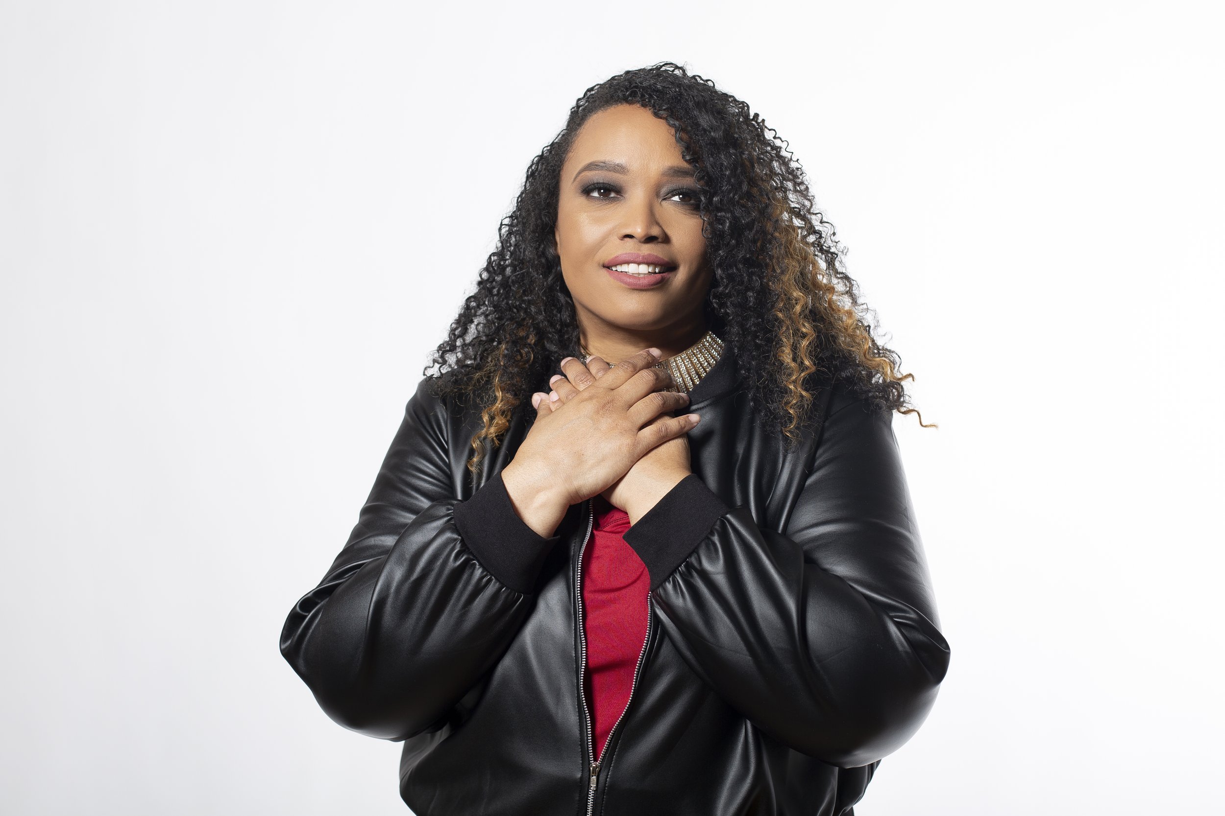 Interview with the Dynamic, Multifaceted, Multidimensional Dara Starr Tucker — Jersey Indie