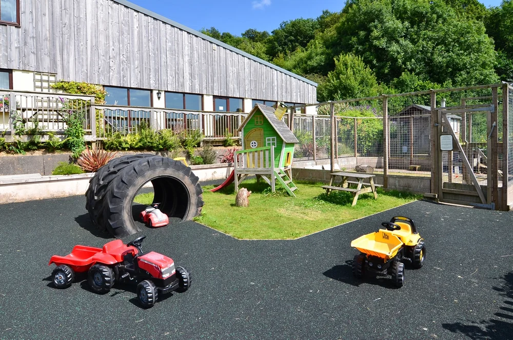 Family & Child Friendly Holiday Cottages in Devon - Knowle Farm