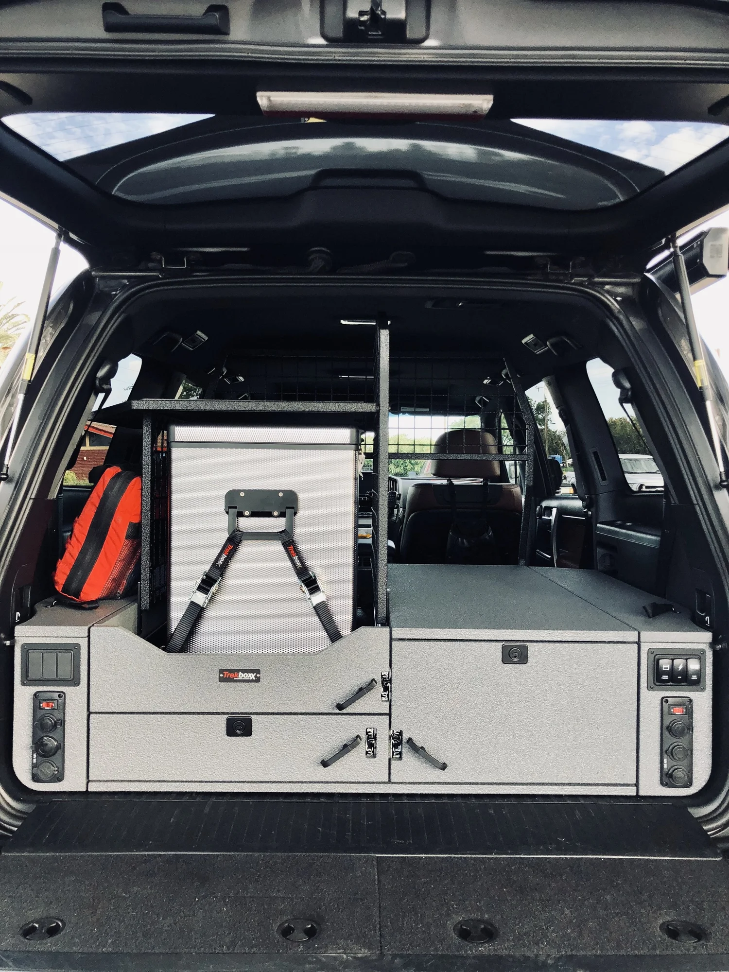 TLC200SA — TrekboxX Expedition Systems