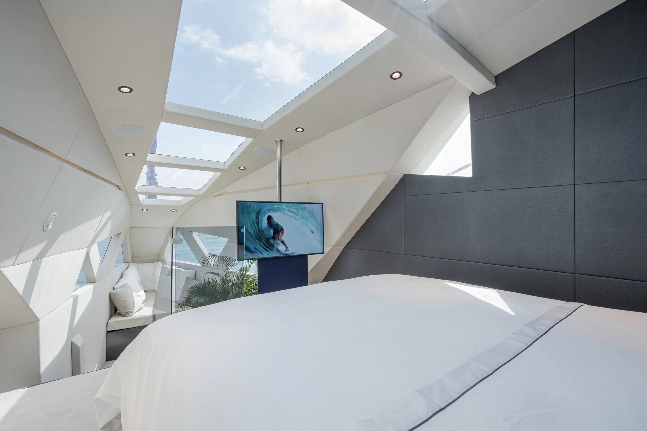 X1 - A Revolutionary Yacht | Hanstaiger