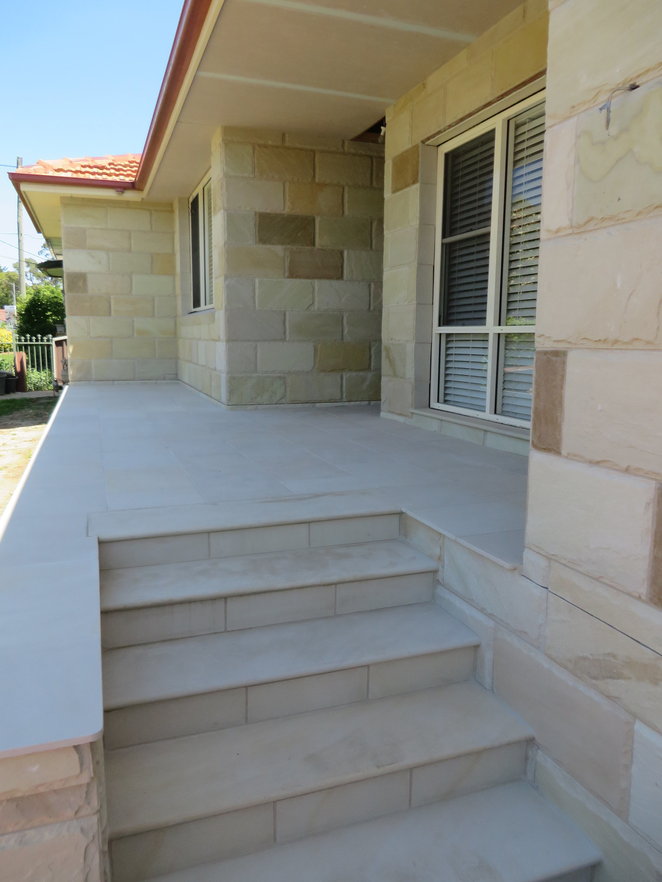 Natural Stone Cladding for Outdoor Wall & Landscaping Gallery — Bellstone