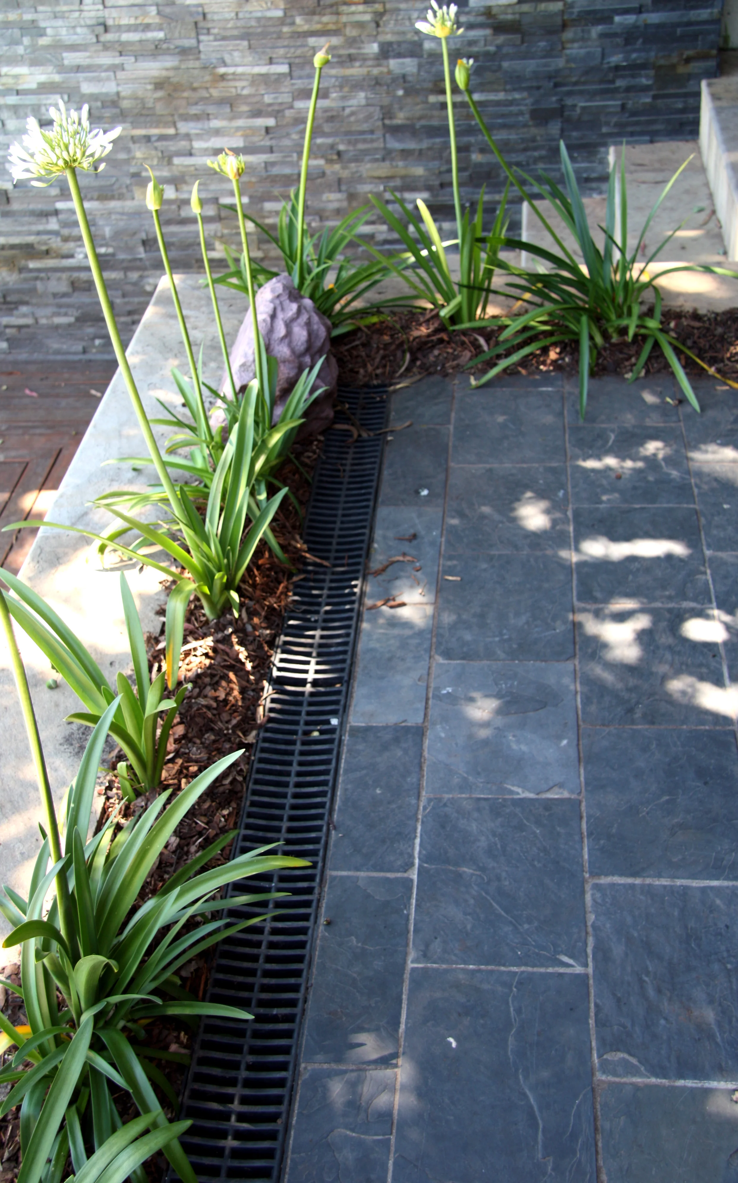 Silver Blue Slate Floor Tiles & Wall Cladding — Bellstone