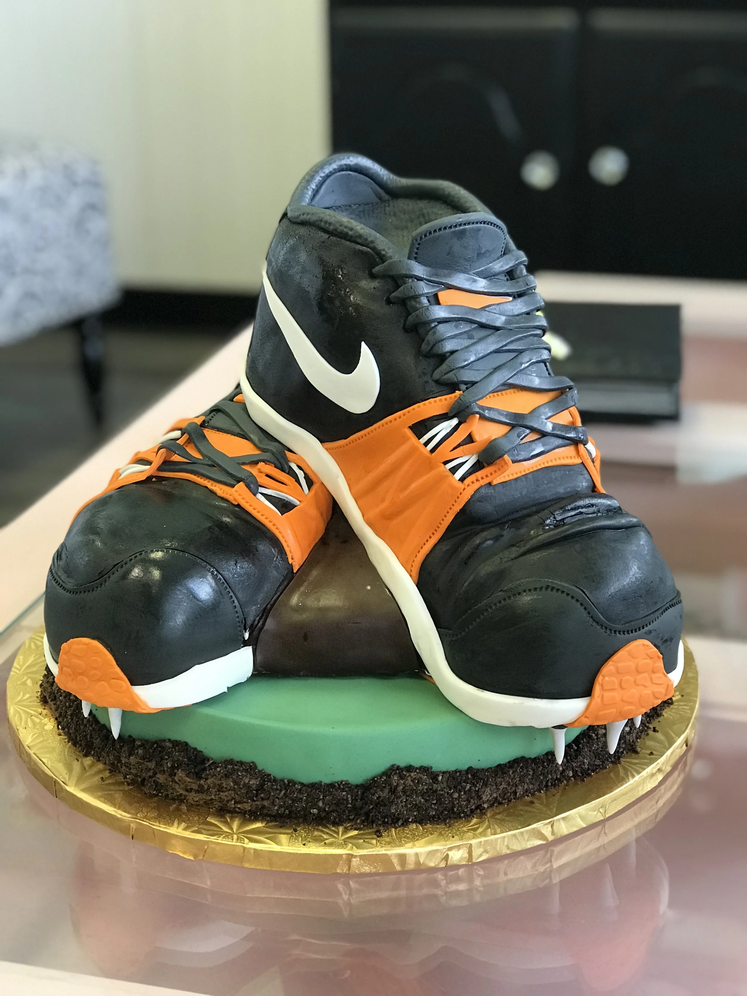 Running Shoe Cake Ideas