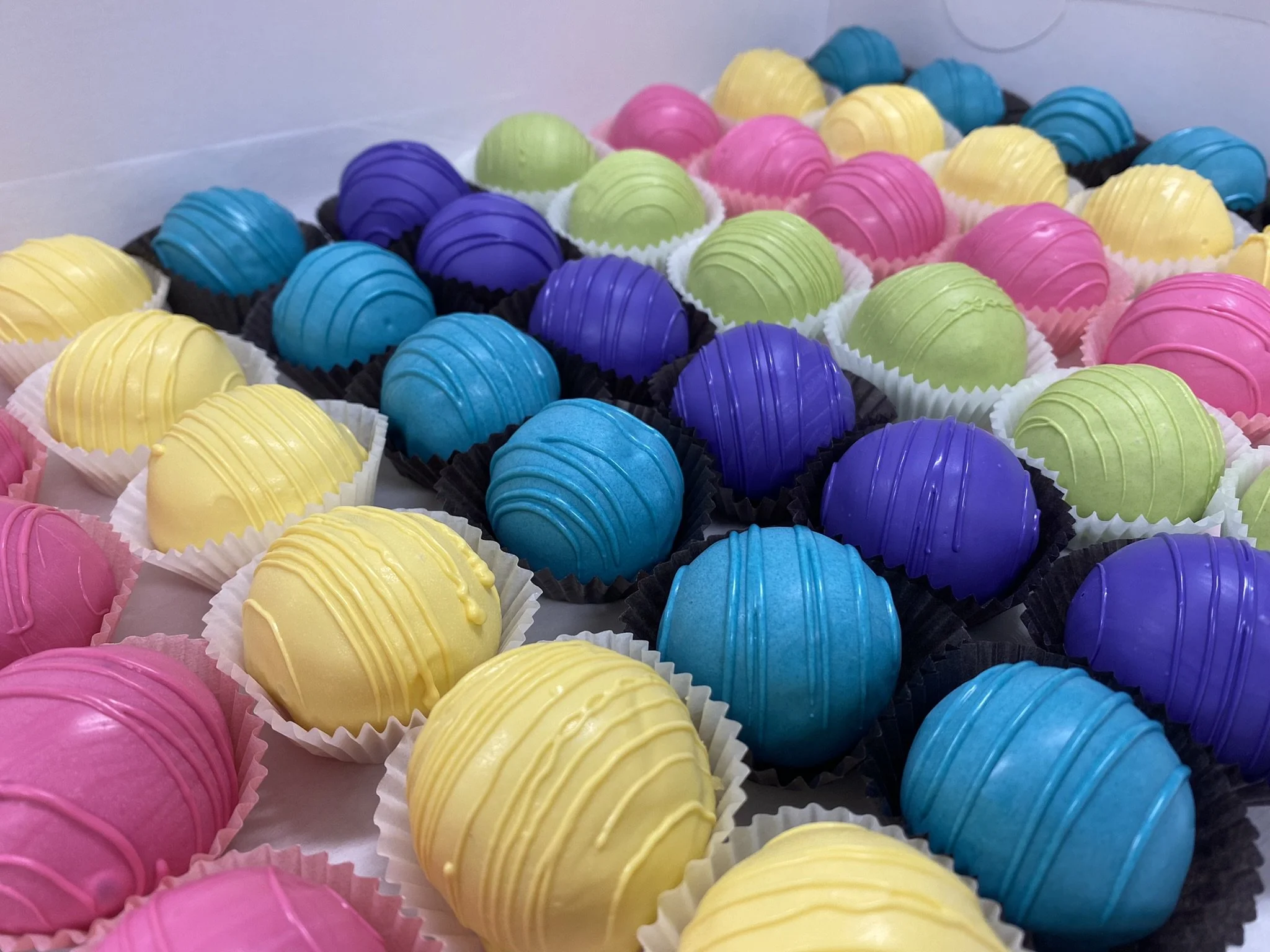 Glow In The Dark Cake Pops