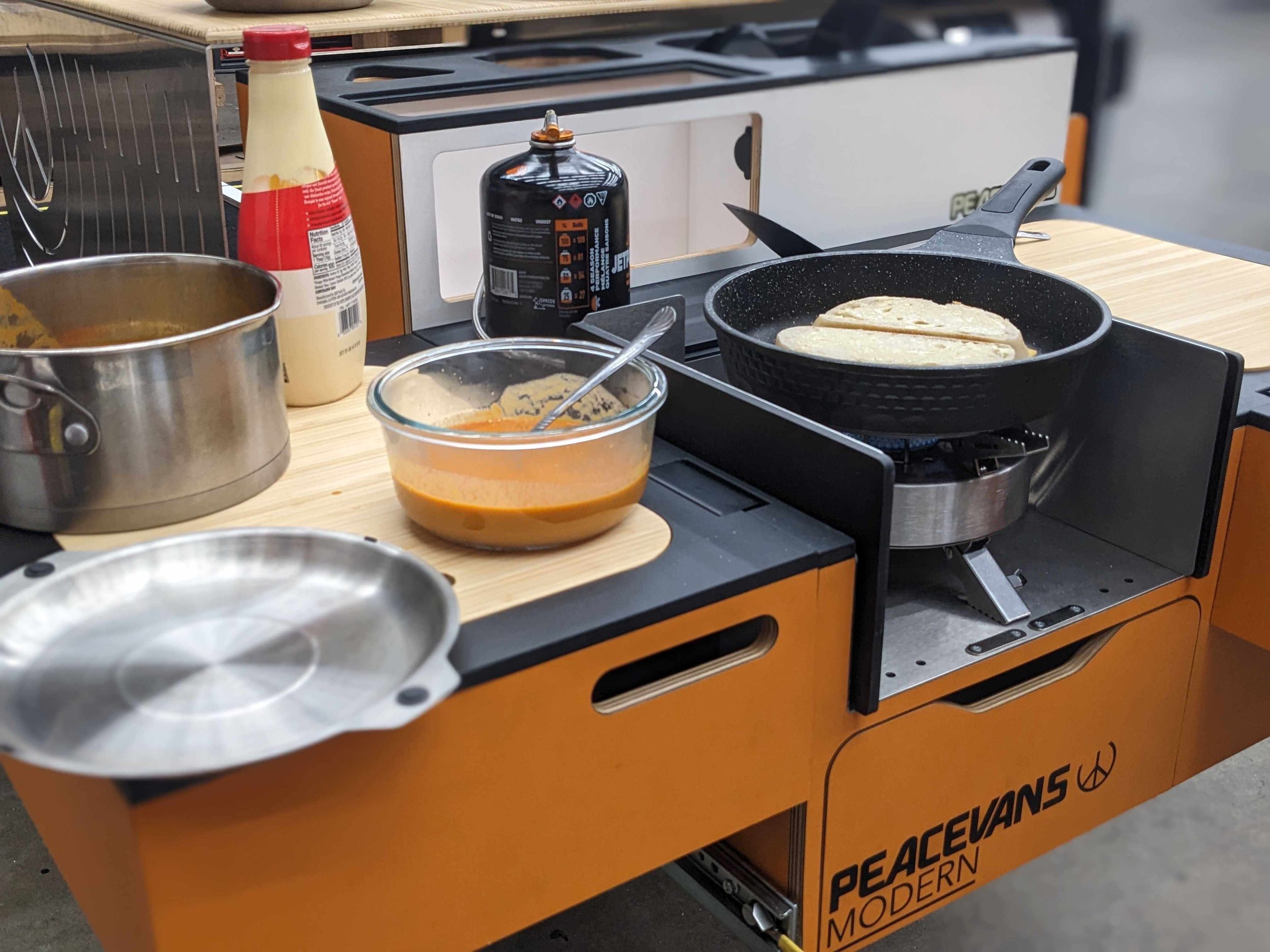 ID. Buzz — Peace Vans