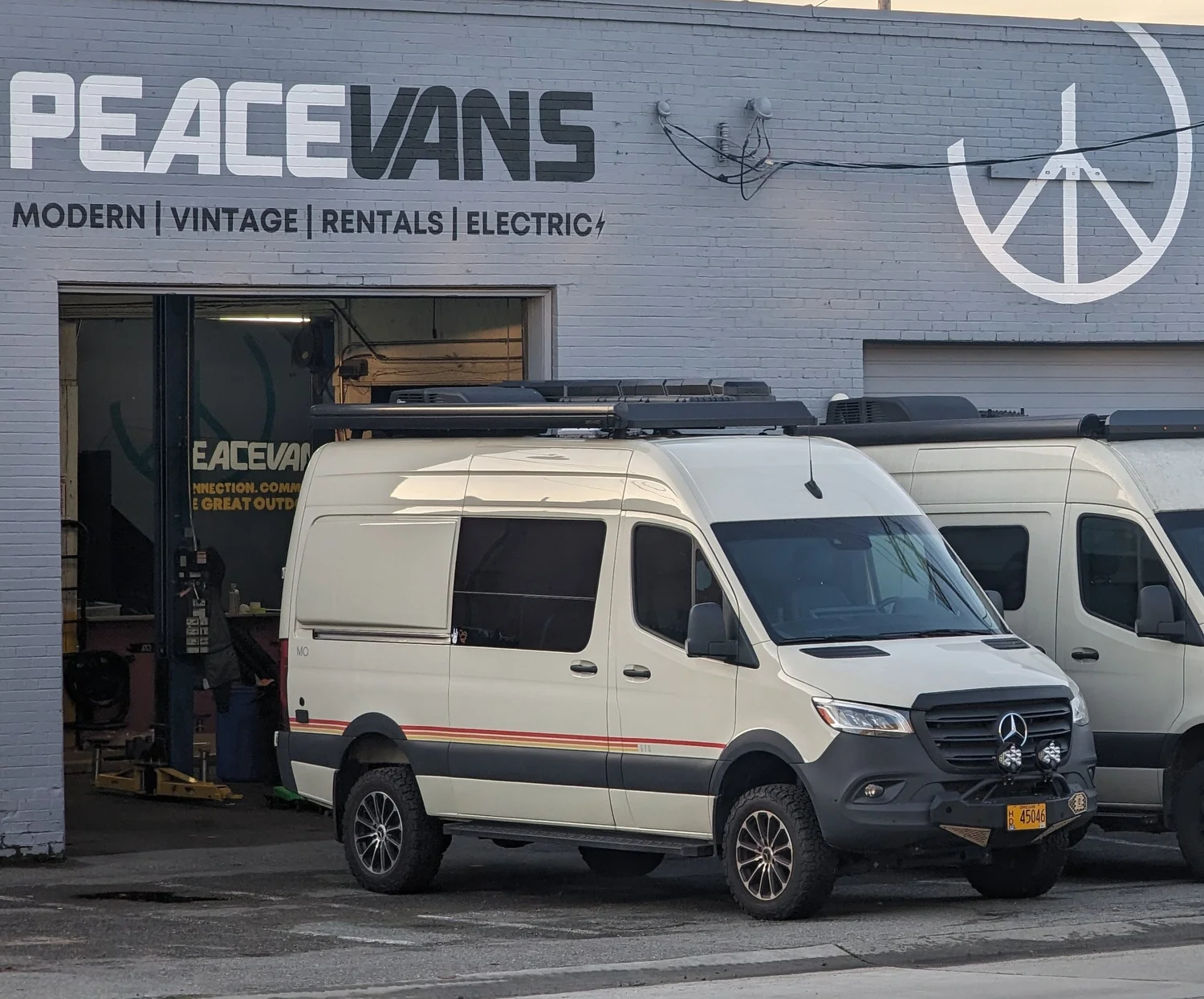 Storyteller Vans — Peace Vans