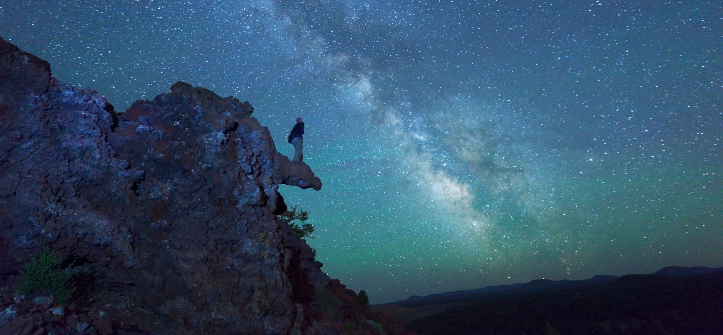 Stargazing at Fort Rock - Oregon Outback Dark Sky Summer - Wanderlust Tours
