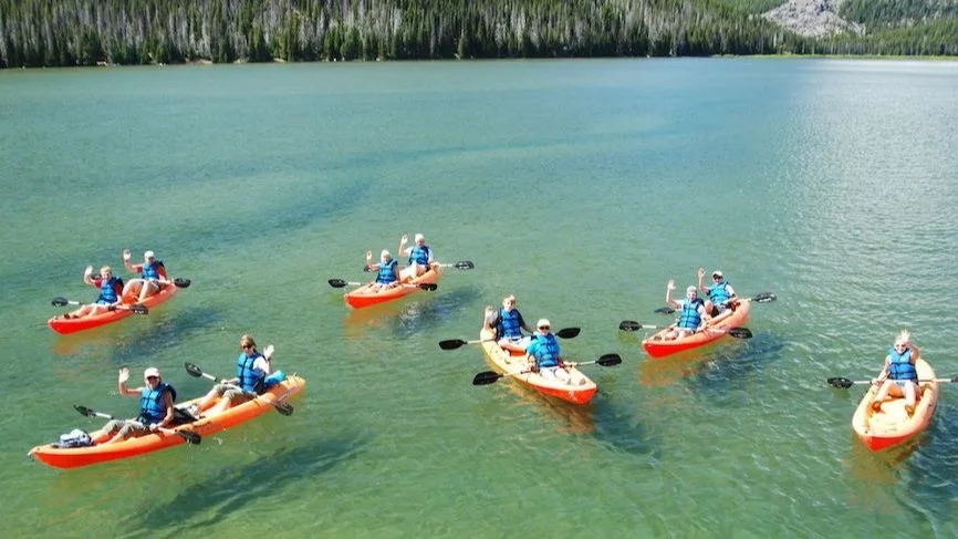 Paddle: Kayak or Canoe in Bend Oregon | Wanderlust Tours - Wanderlust Tours