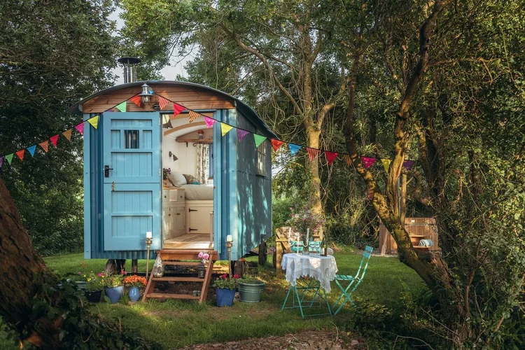 Handcrafted Shepherd Huts in Cornwall | Pumphrey & Weston