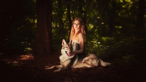 Women & Wolves — Way of the White Wolf