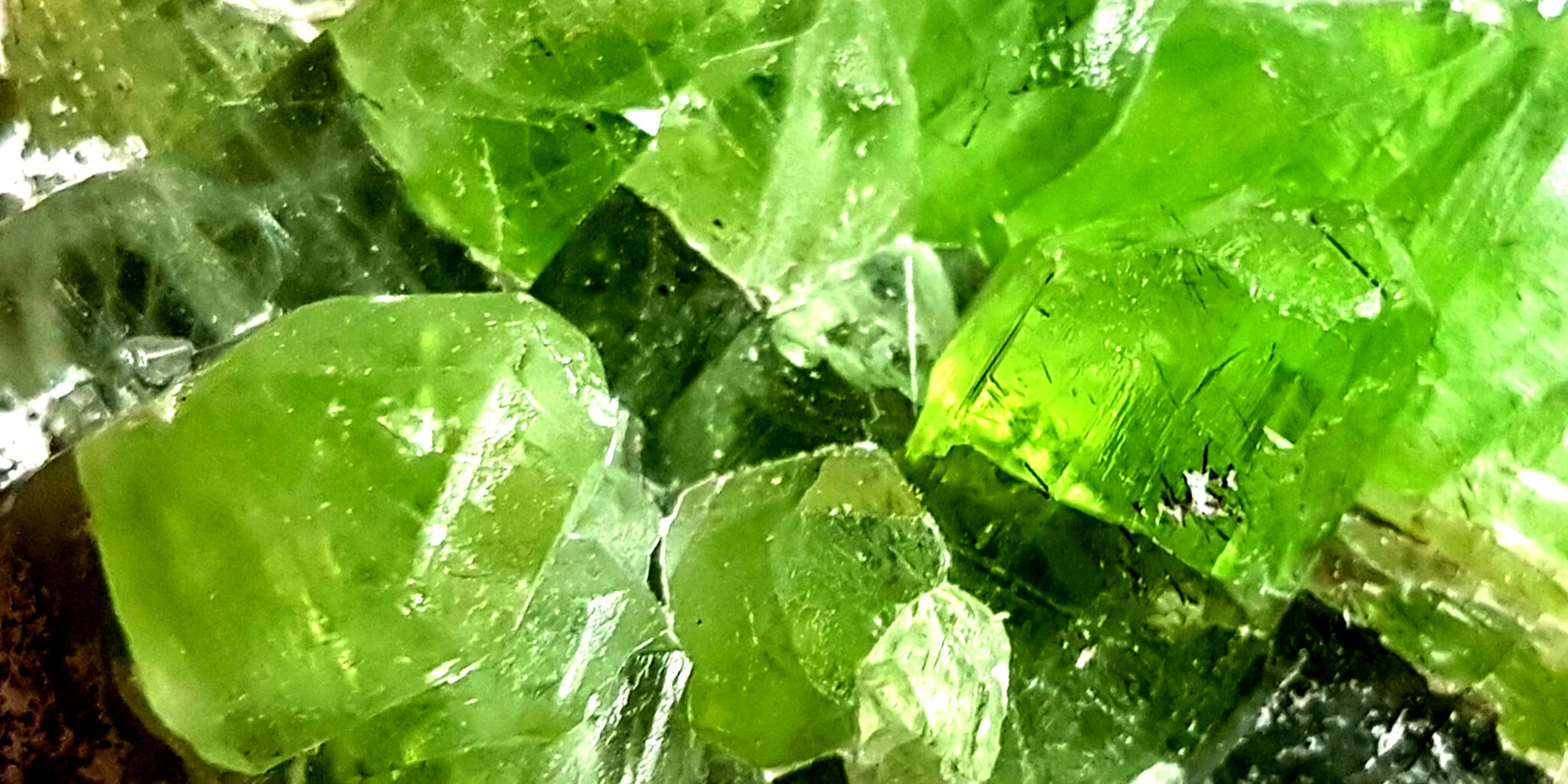 The Health Benefits Of Peridot — LOHVE — The Wise Alternative