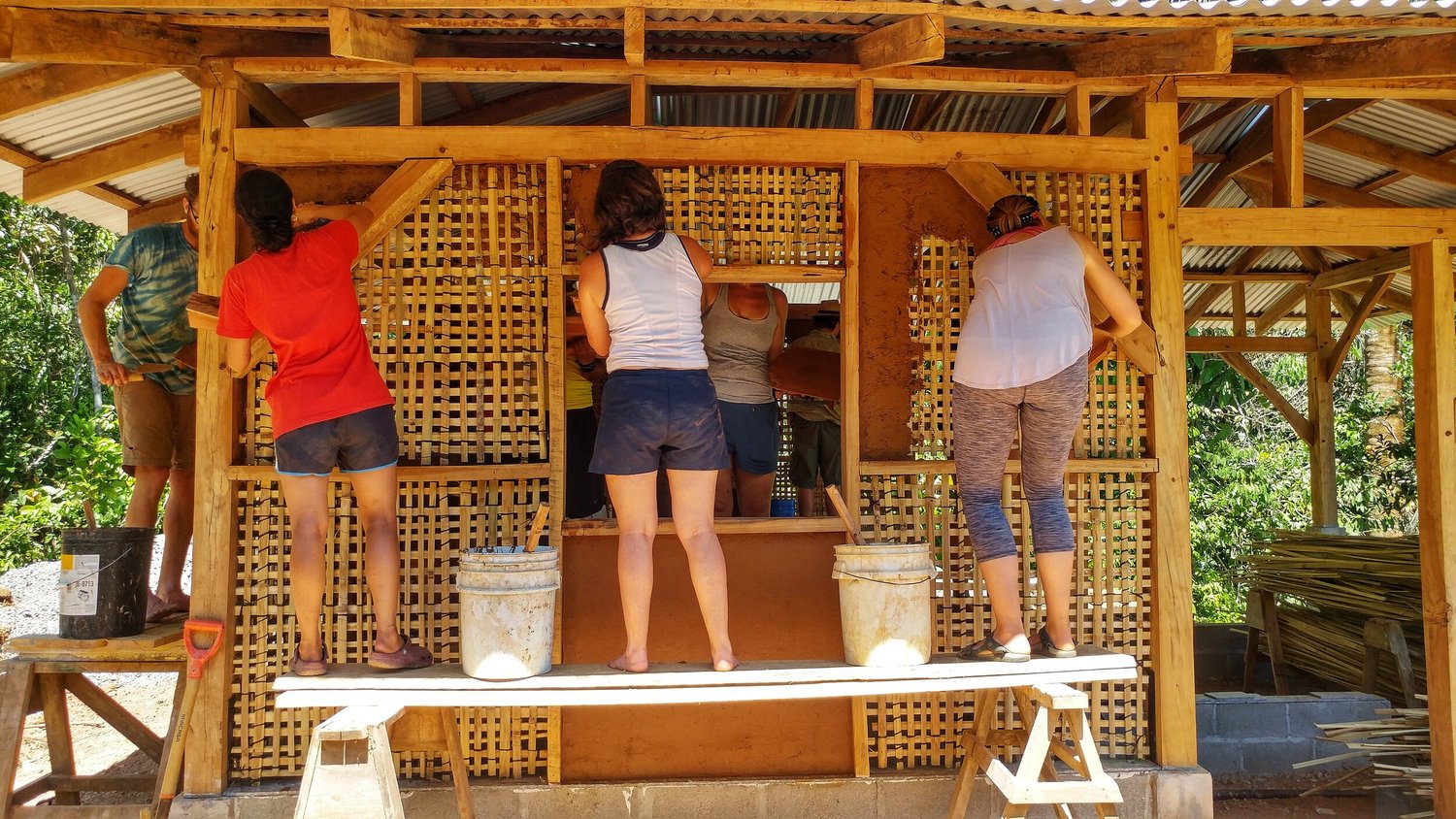 Natural Building and Plasters Intensive #2 - RegeneraVida