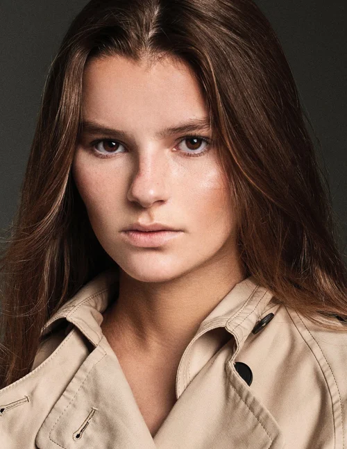 WOMEN — Paragon Model Management