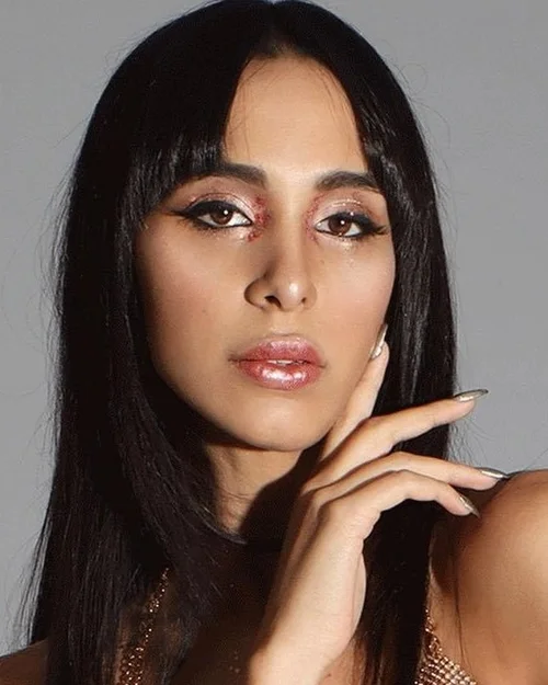 WOMEN — Paragon Model Management
