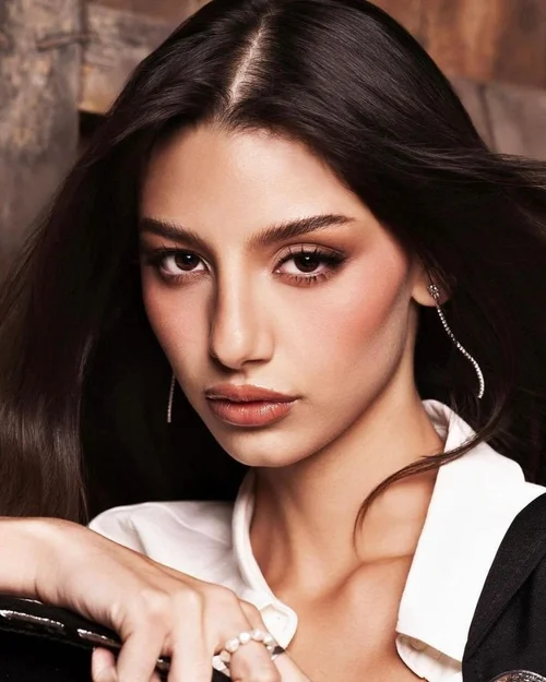 WOMEN — Paragon Model Management