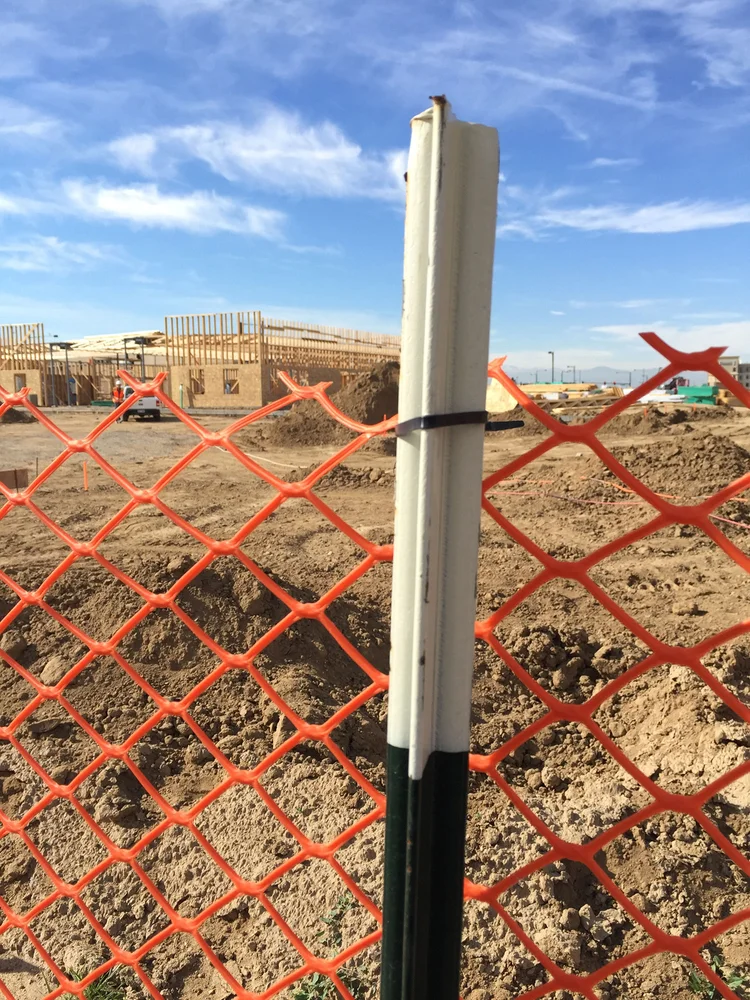 Metal Posts — CDOW Wholesale