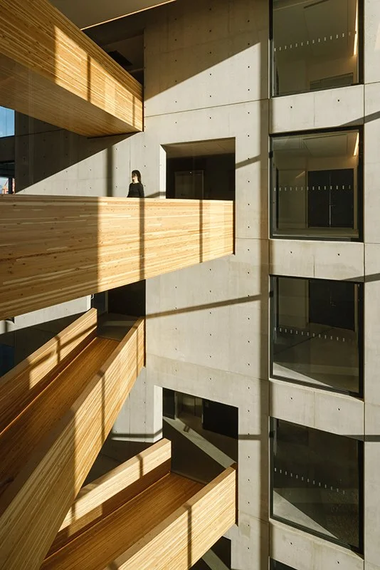 ARITZIA 411 RAILWAY OFFICE FIT-OUT — ETRO Construction