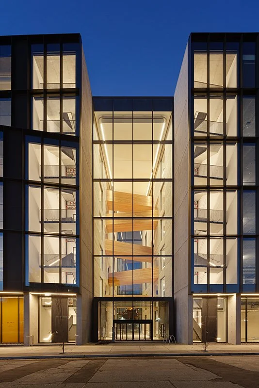 ARITZIA 411 RAILWAY OFFICE FIT-OUT — ETRO Construction