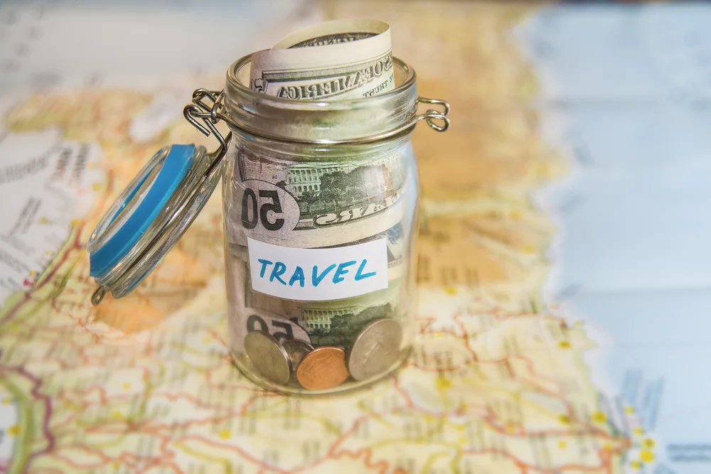 How to save money while travelling — Delightful Travellers :: A ...